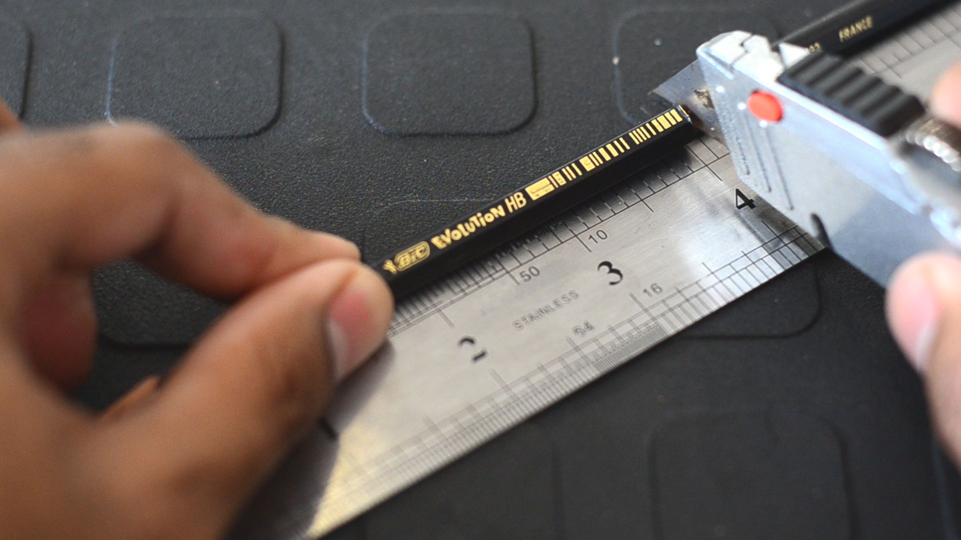 Mini BB Launcher : 9 Steps (with Pictures) - Instructables