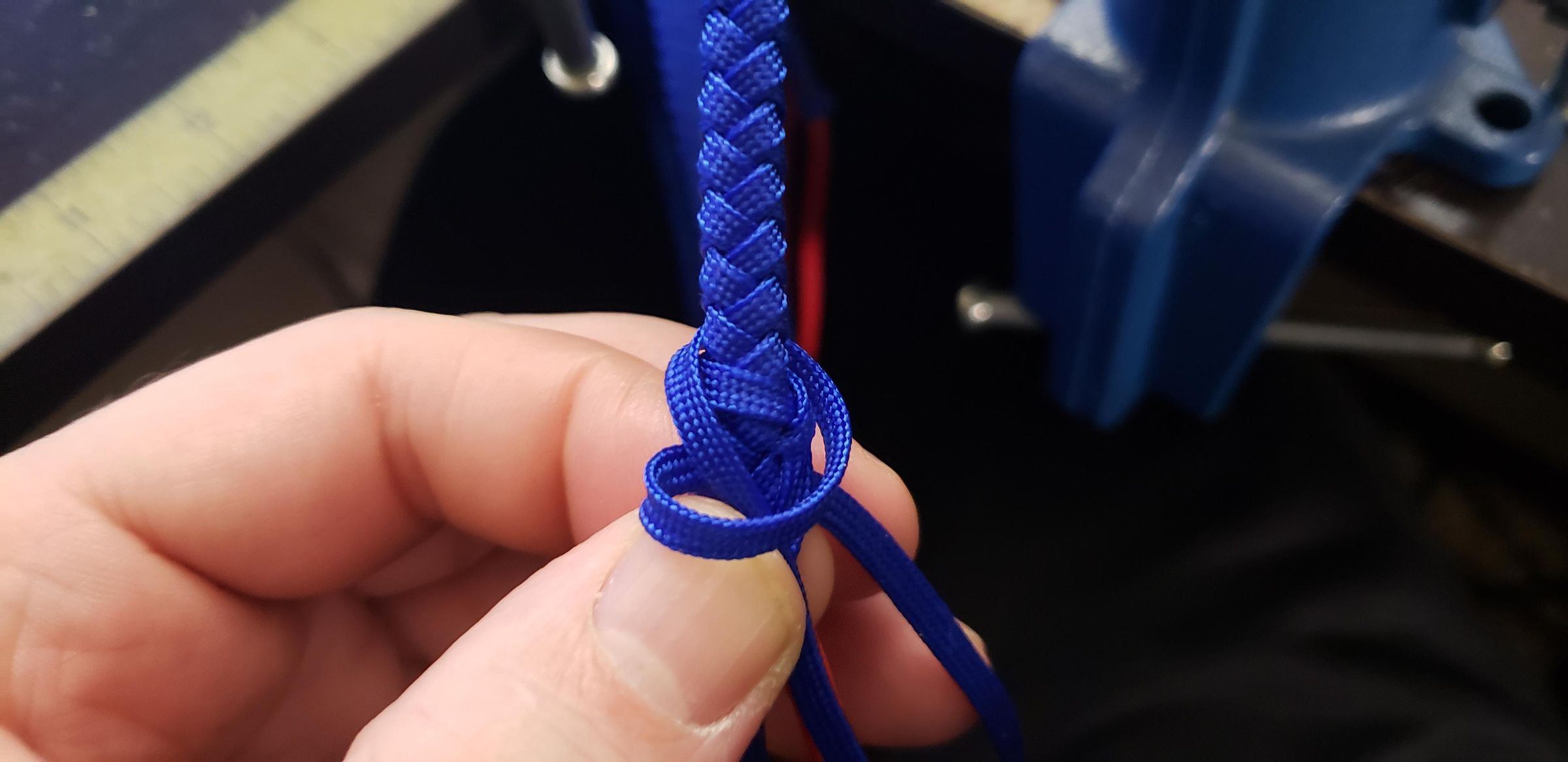 Tygra's Bolo-Whip With Paracord in 16 Plait : 9 Steps (with Pictures ...
