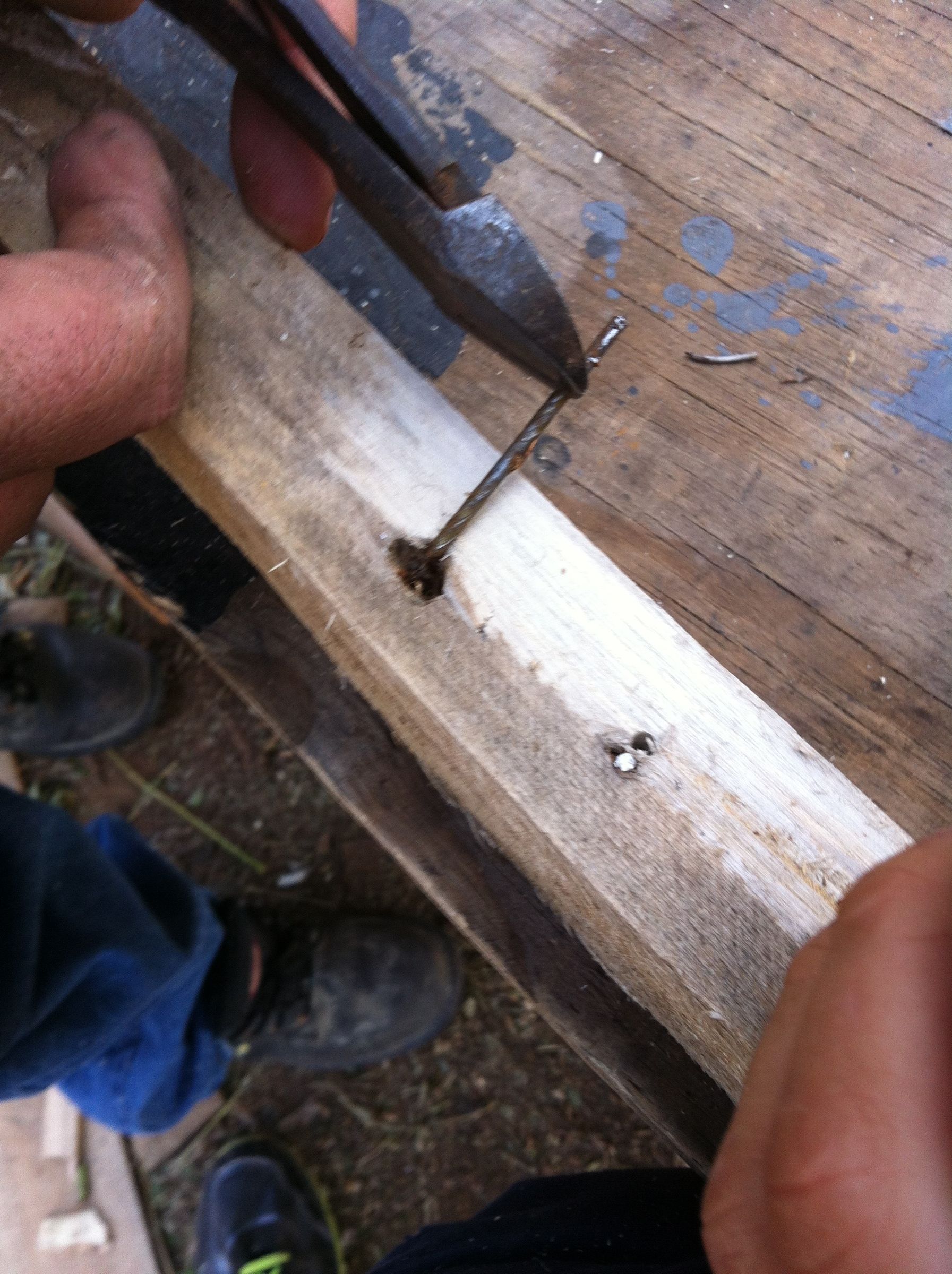 How to Denail a Cut Pallet : 4 Steps (with Pictures) - Instructables
