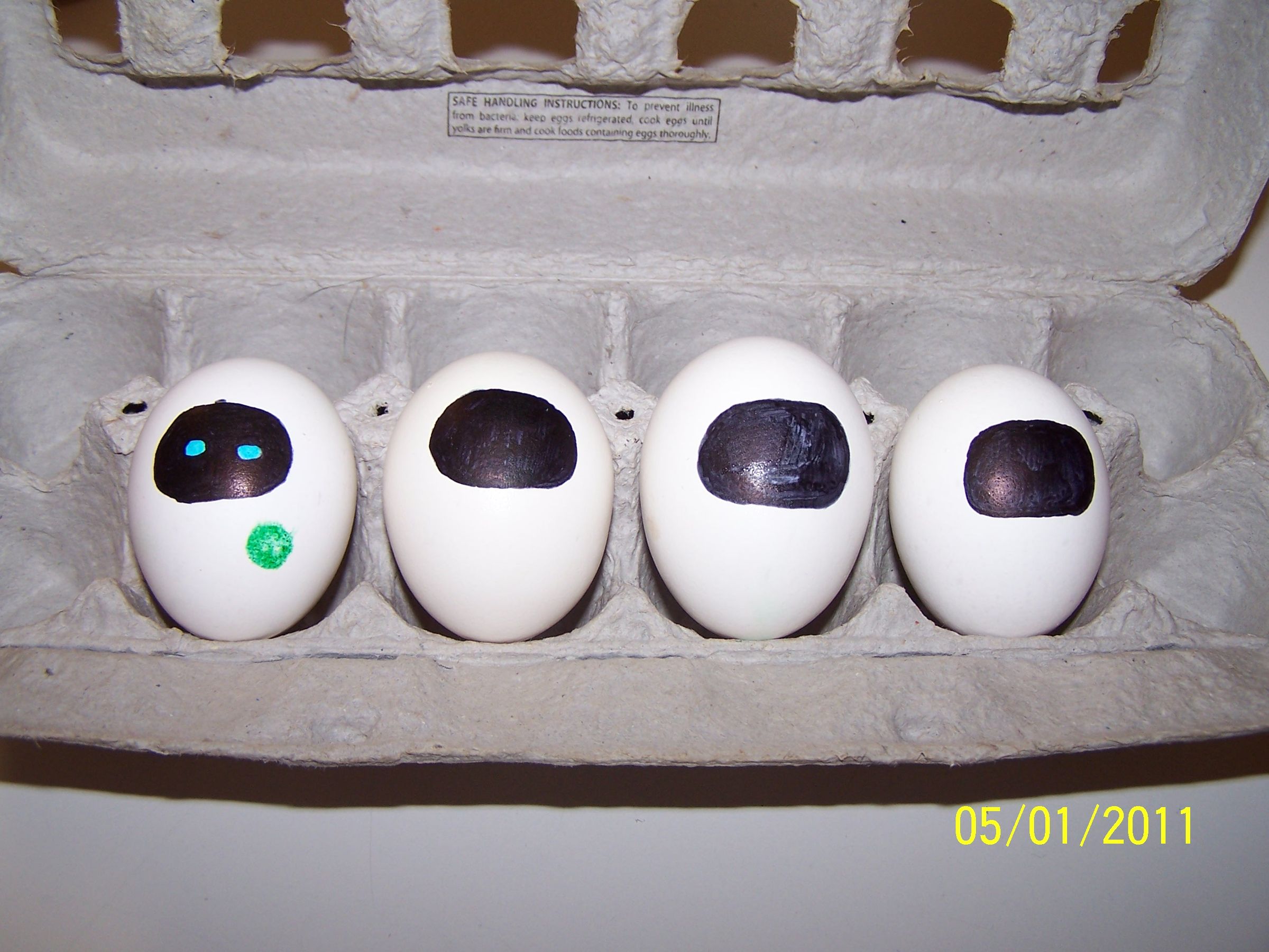 Egg Eve Robots From Wall-E - Instructables