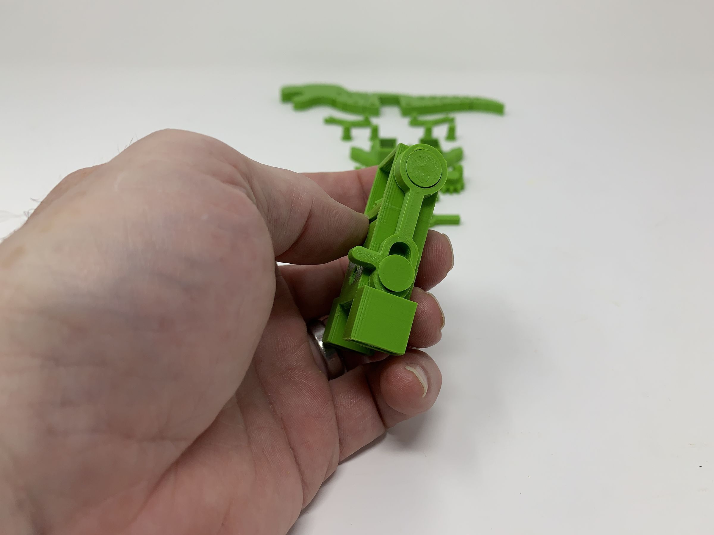 Motorized, Articulated T Rex(ish) Pin Walker : 7 Steps (with Pictures) - Instructables