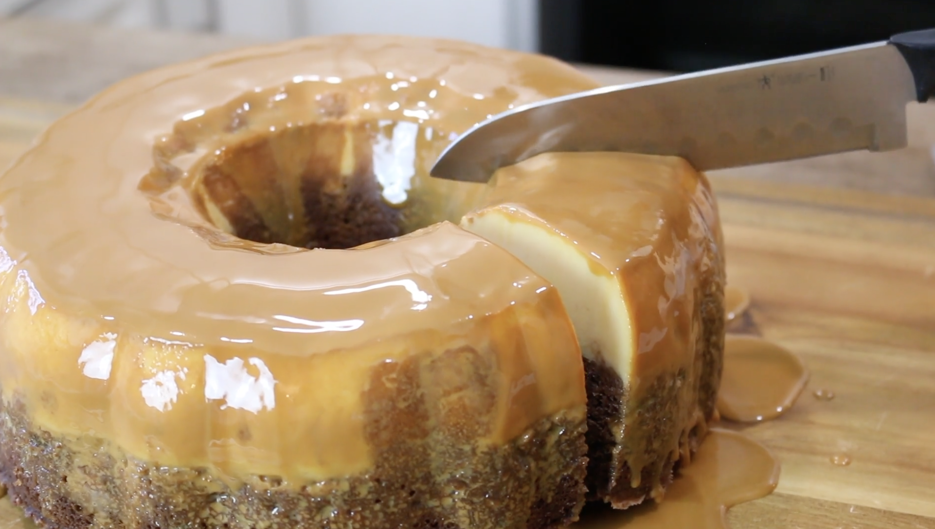 How to Make the Best Chocoflan | Super Easy Recipe | Chocolate Flan ...