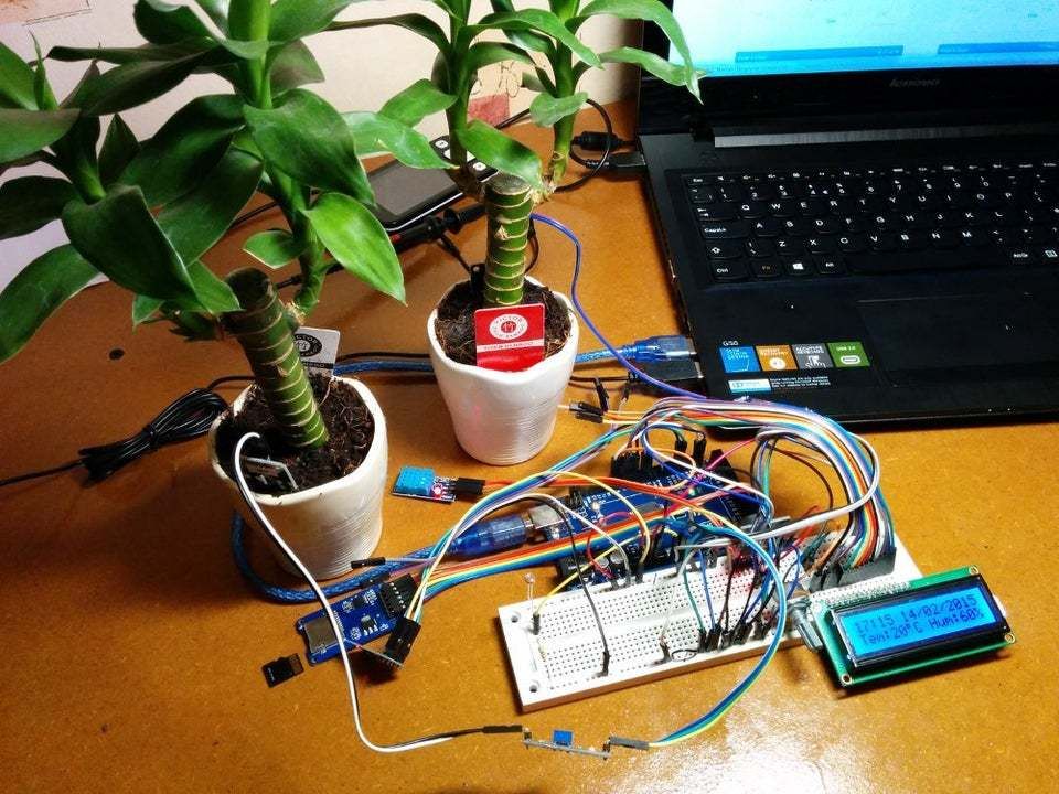 TMP36 Temperature Sensor and LCD Display Using Arduino (Tinkercad) : 7 ...