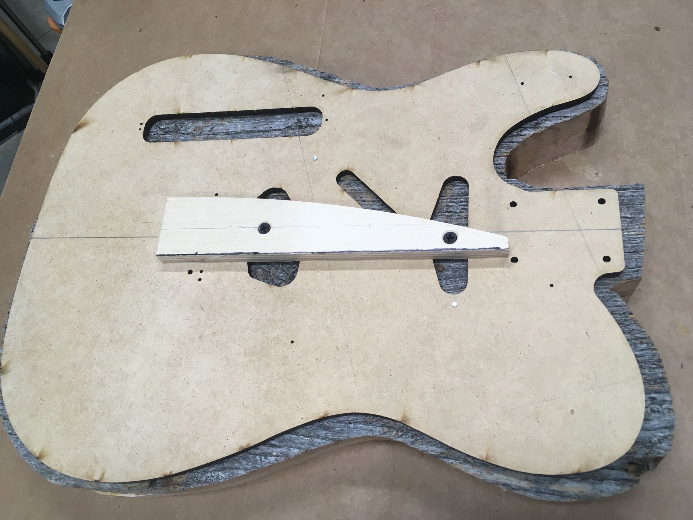 Barncaster Electric Guitar : 22 Steps (with Pictures) - Instructables