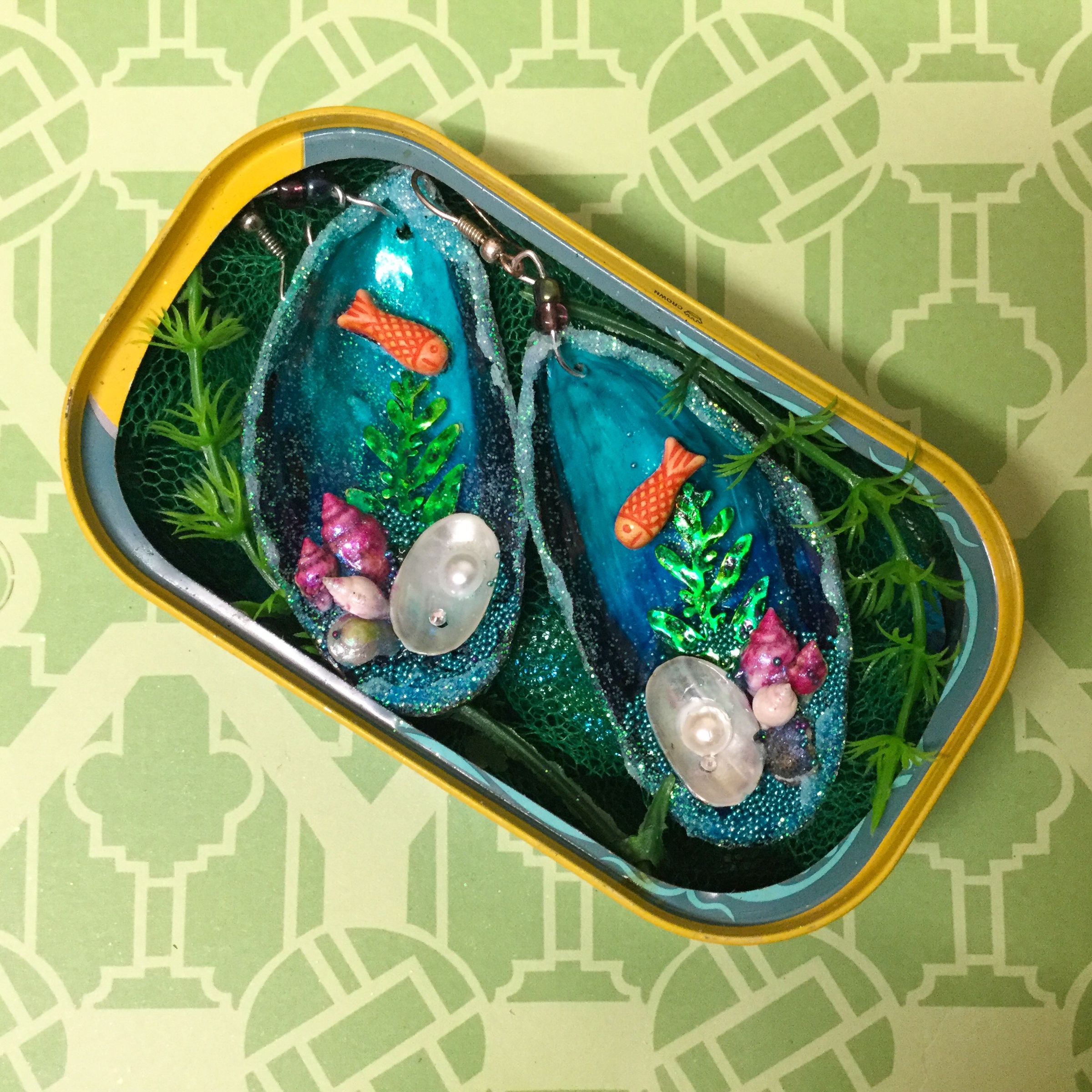 RECYCLE YOUR DINNER! Mussel Jewellery : 7 Steps - Instructables