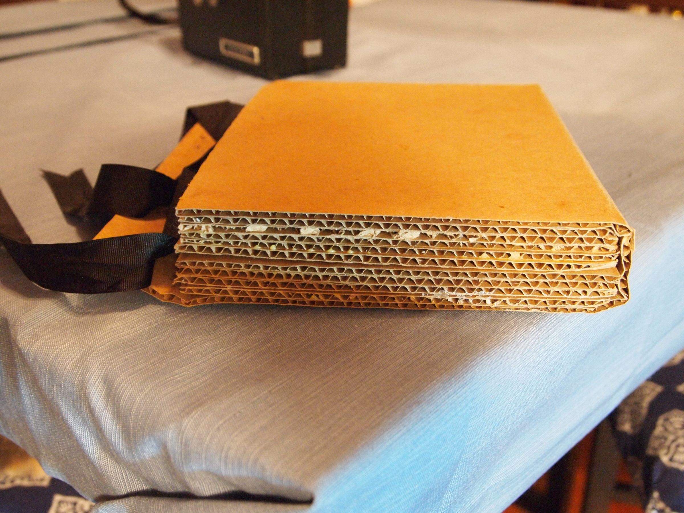 Cardboard Tablet Case With Handle : 5 Steps (with Pictures) - Instructables