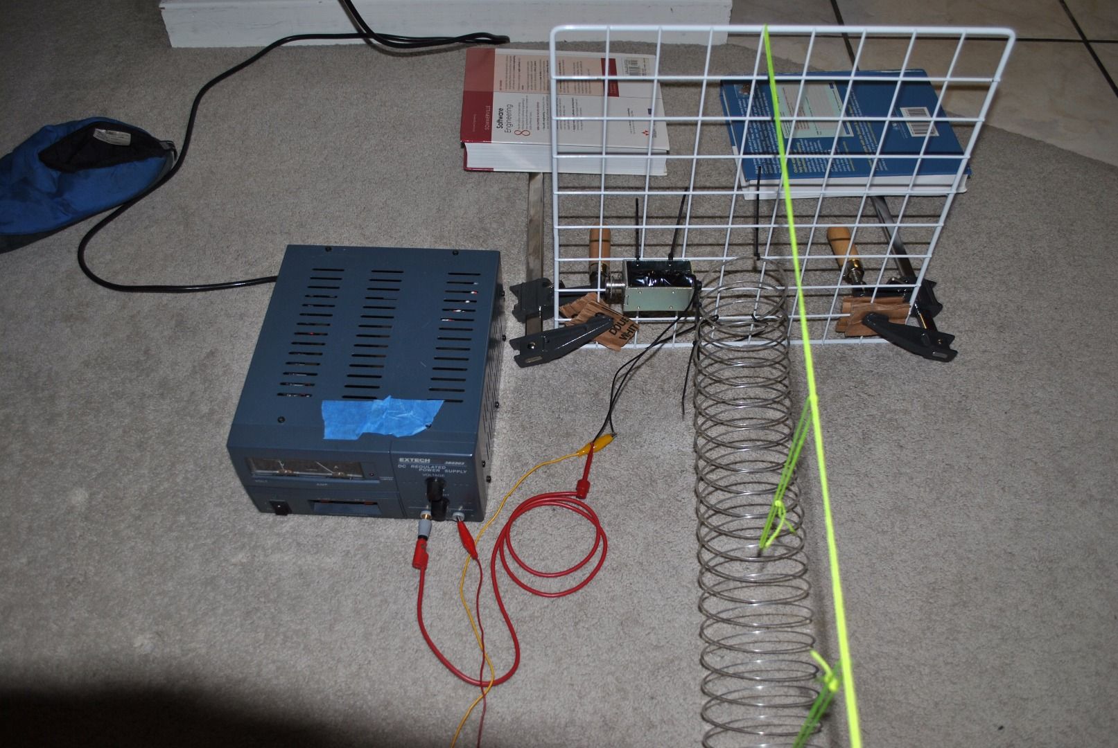Delay Line Memory With a Slinky : 15 Steps - Instructables