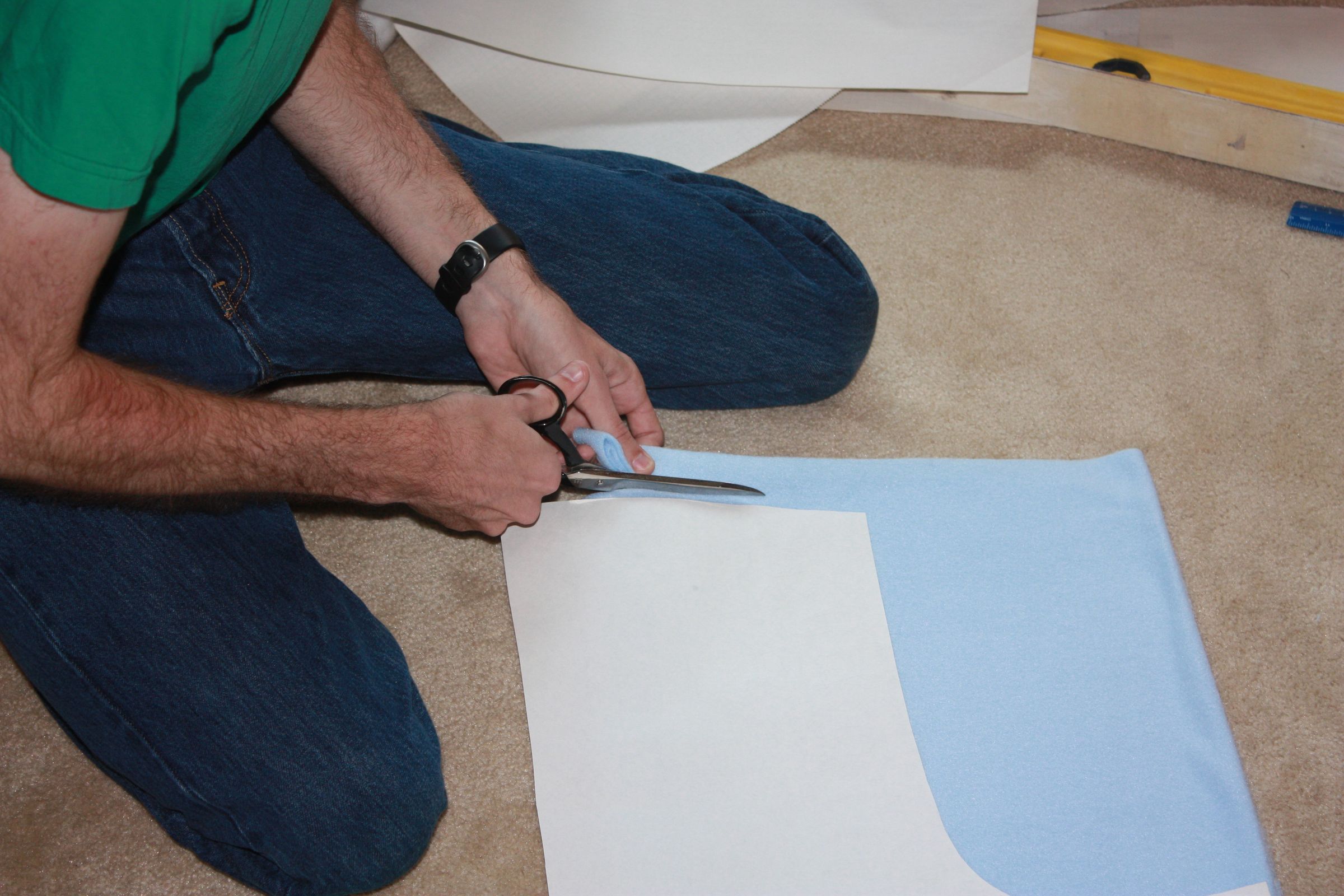 "Snuggie" Character Costume : 19 Steps (with Pictures) - Instructables