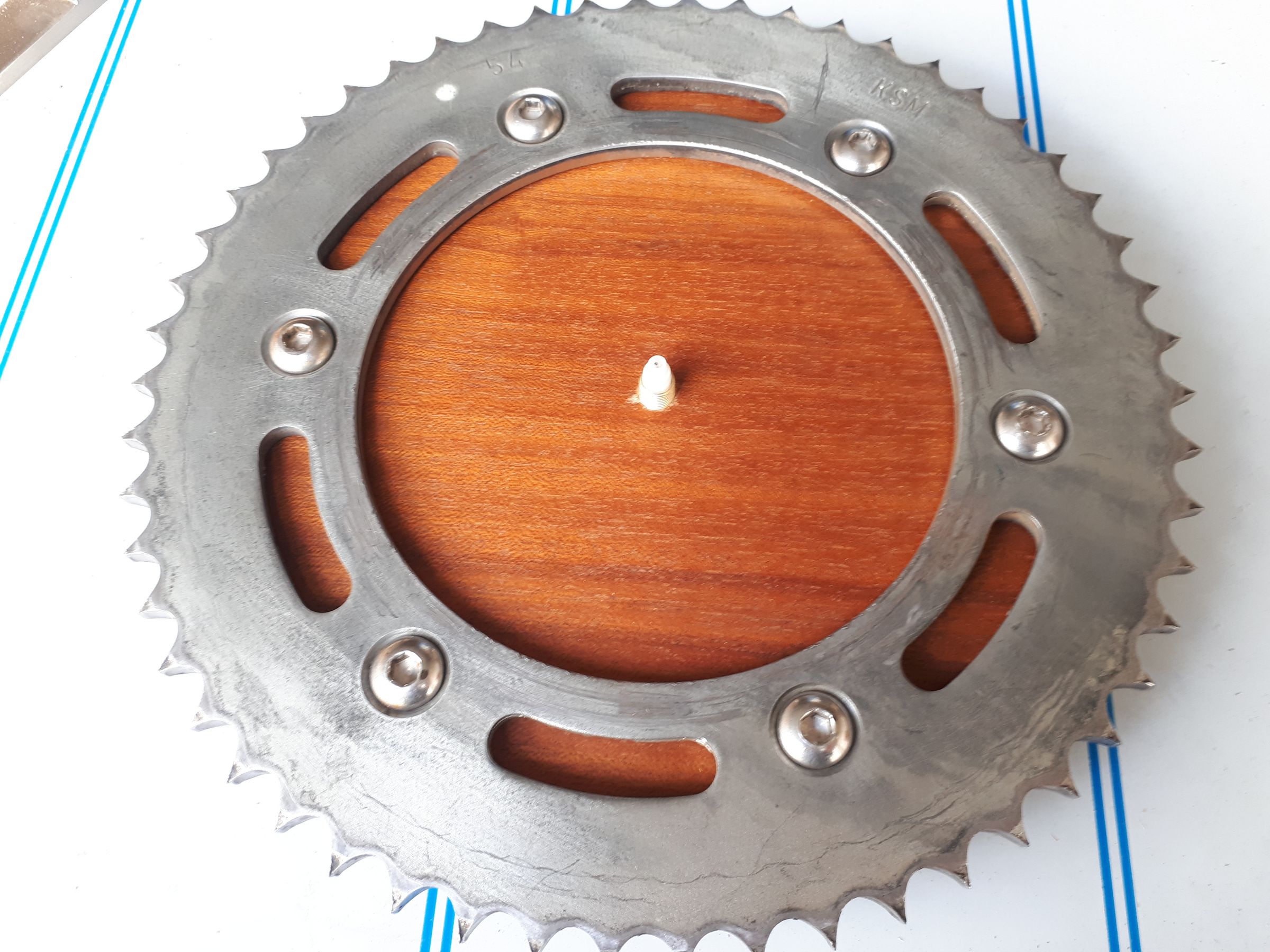 How to Make a Motorcycle Sprocket Wall Clock : 7 Steps (with Pictures ...