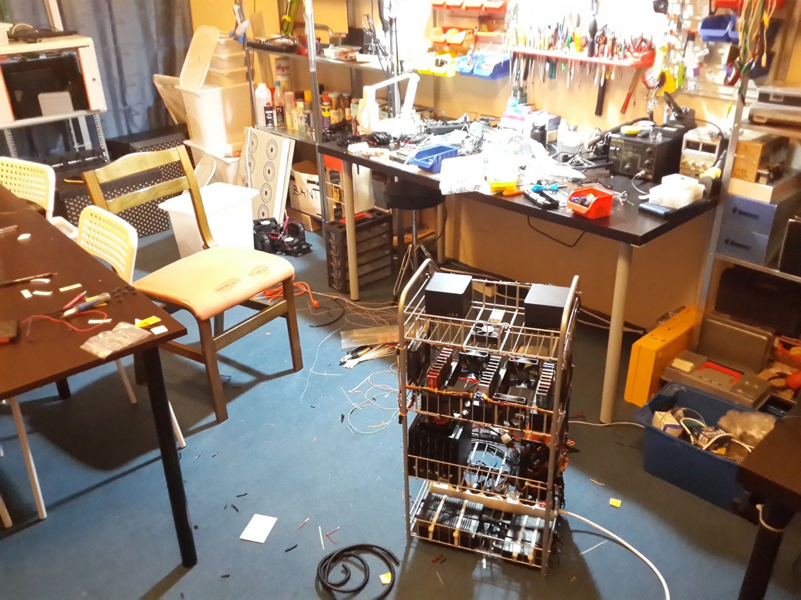 Build Your Own Portable Bitcoin Mining Rig / Battlestation : 5 Steps ...