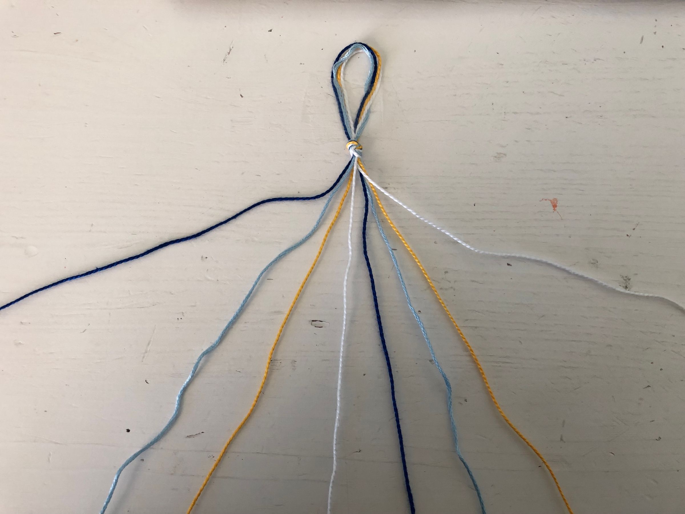 Friendship Bracelet : 14 Steps - Instructables