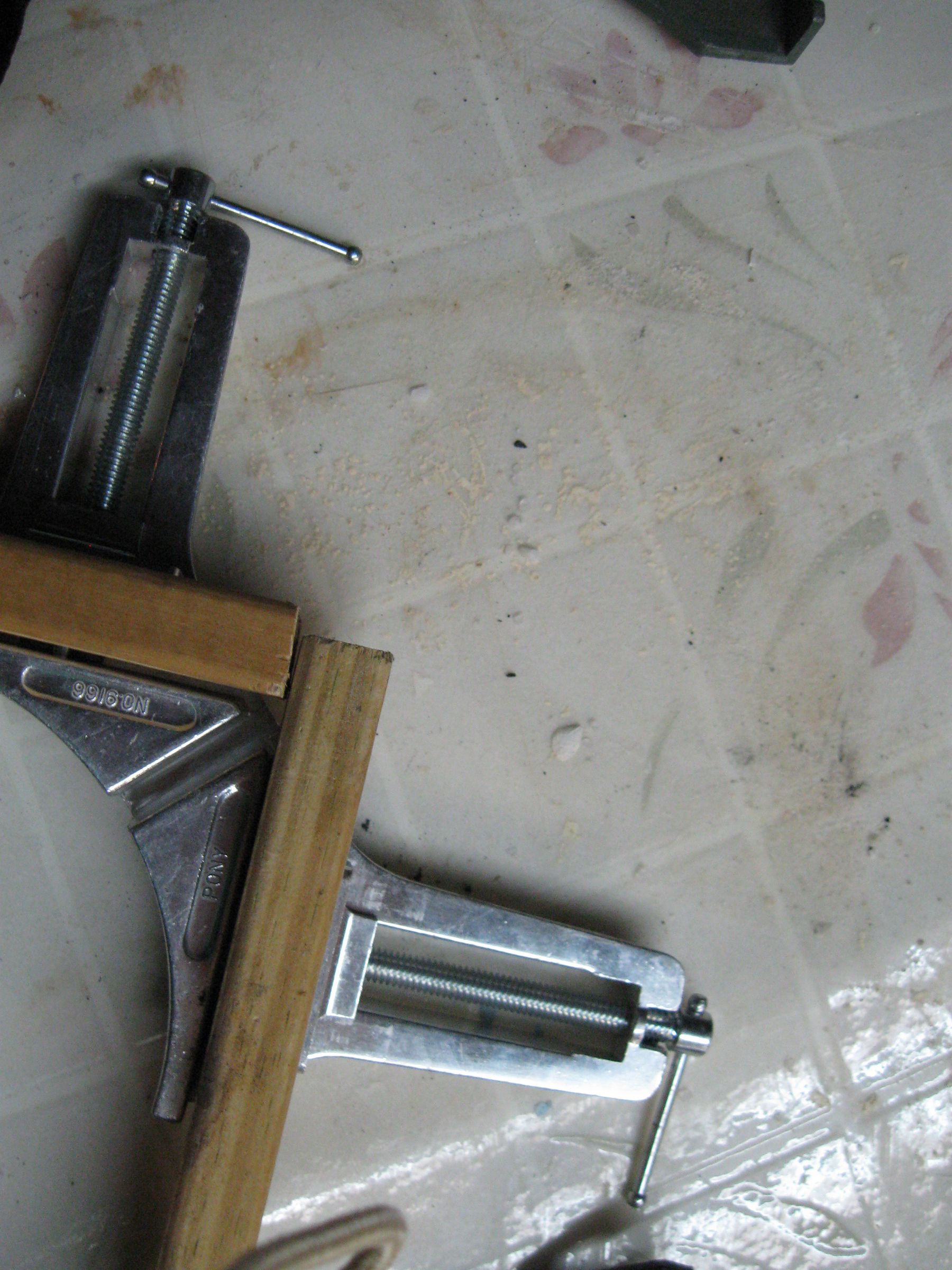 Use Corner Clamps to Get Right Angles : 4 Steps - Instructables