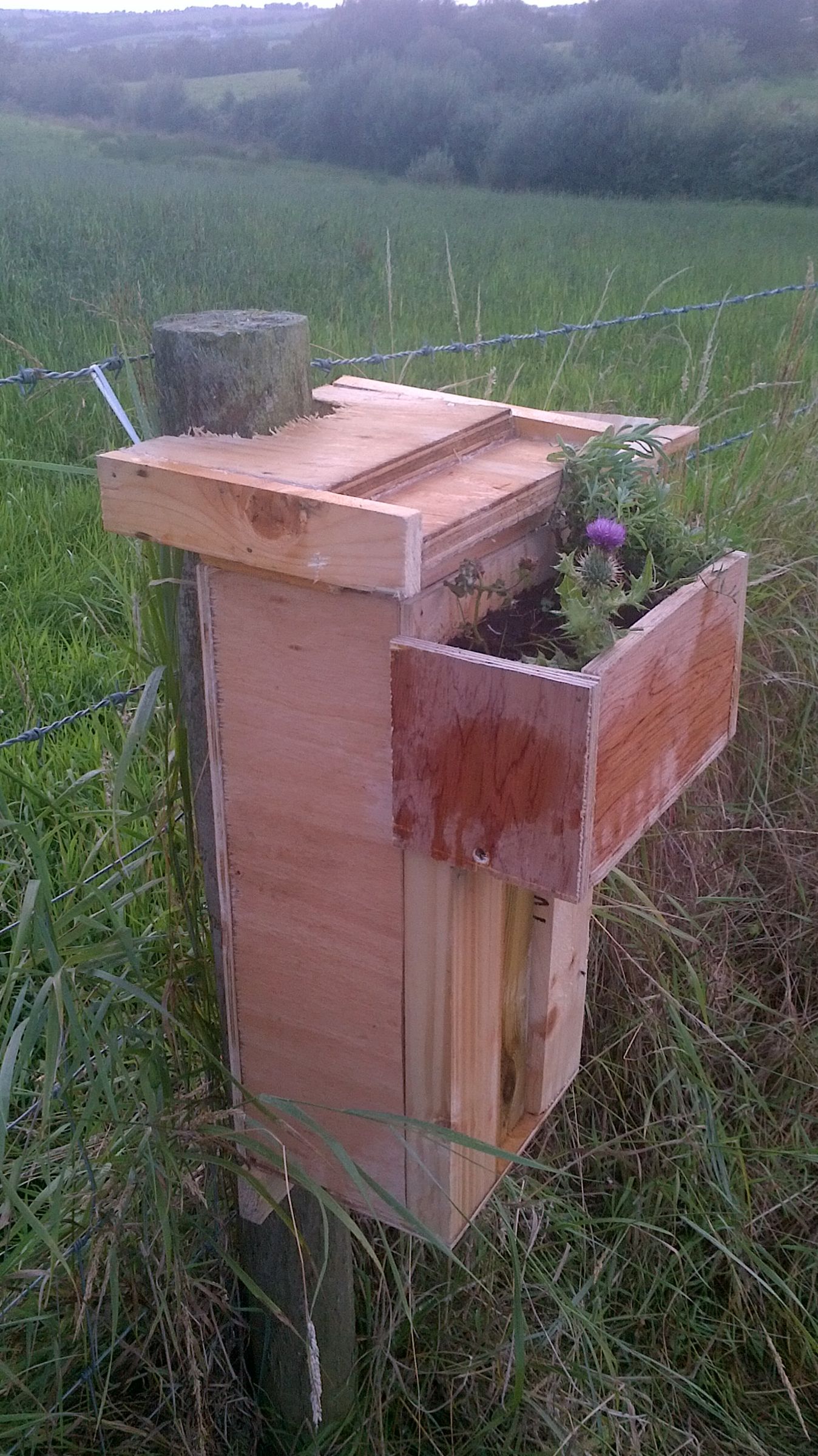 Small Beehive : 6 Steps - Instructables