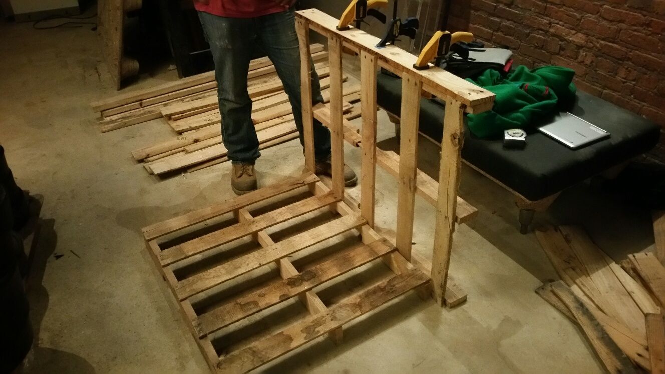 Bike/Skateboard Rack and Guitar Rack : 4 Steps (with Pictures ...