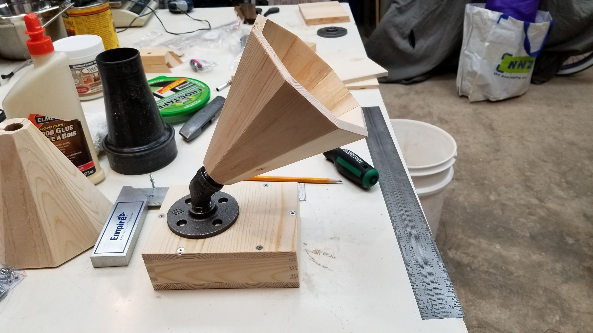 Cell Phone Gramophone : 30 Steps (with Pictures) - Instructables