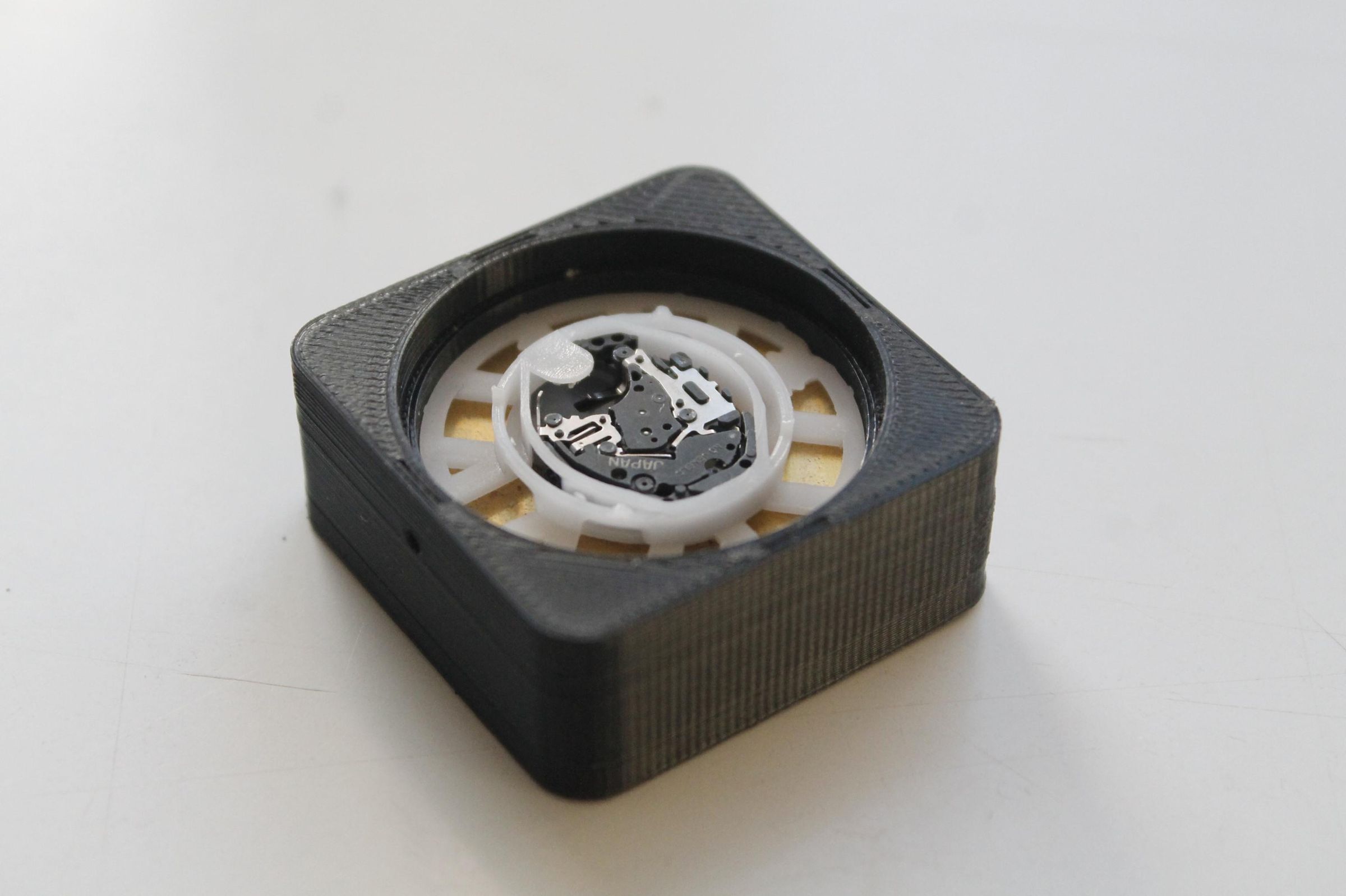 Converting a Wristwatch Into a Desk Clock : 4 Steps (with Pictures ...