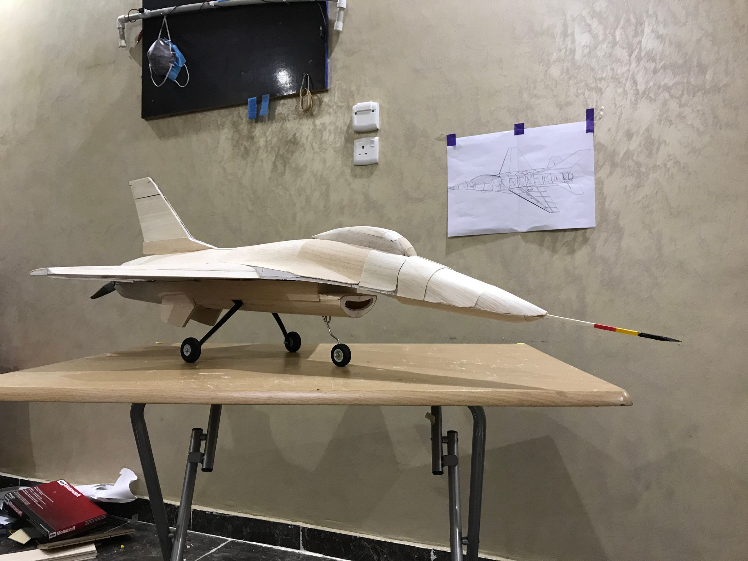 F-16 Falcon RC Fighter : 4 Steps - Instructables