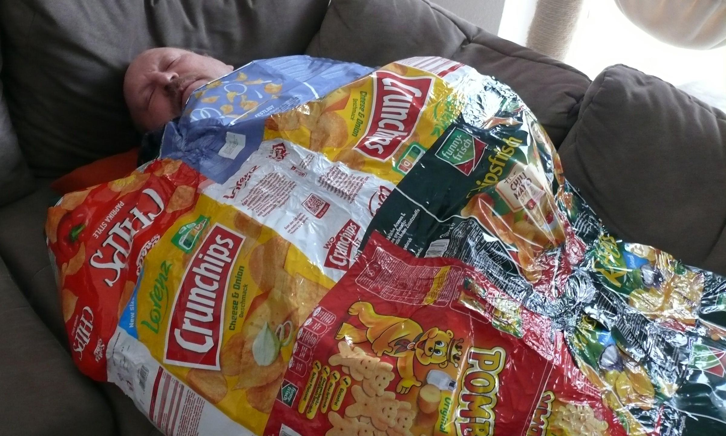KISS Principle DIY Survival Blanket : 7 Steps - Instructables