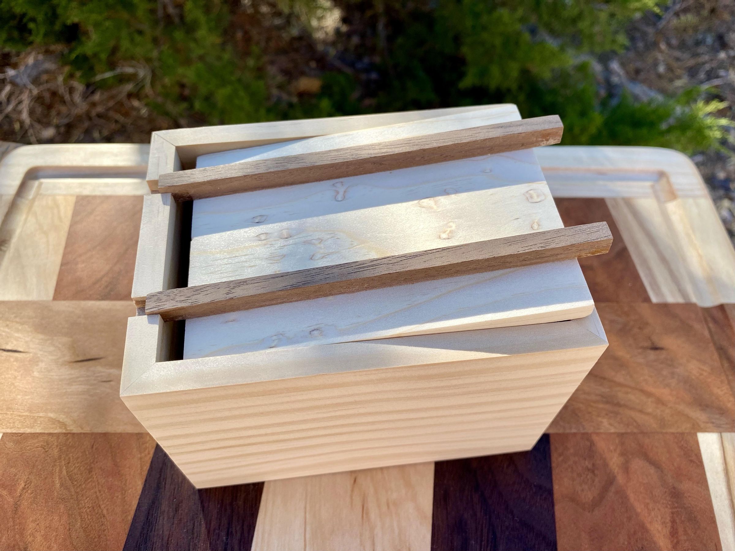 Suspended Box Lid : 7 Steps (with Pictures) - Instructables