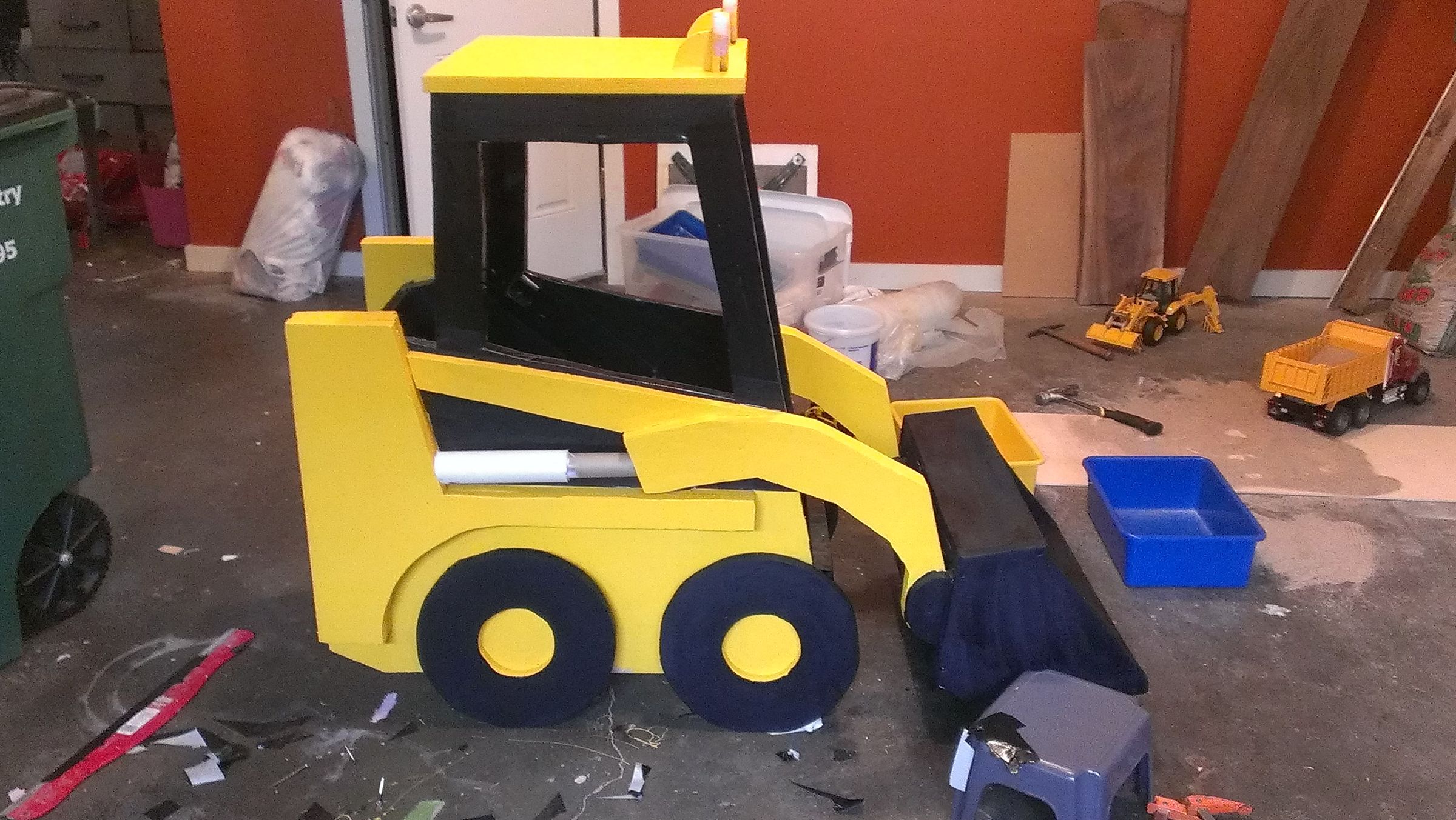 Skid Steer Costume (stroller Wrap) : 5 Steps - Instructables