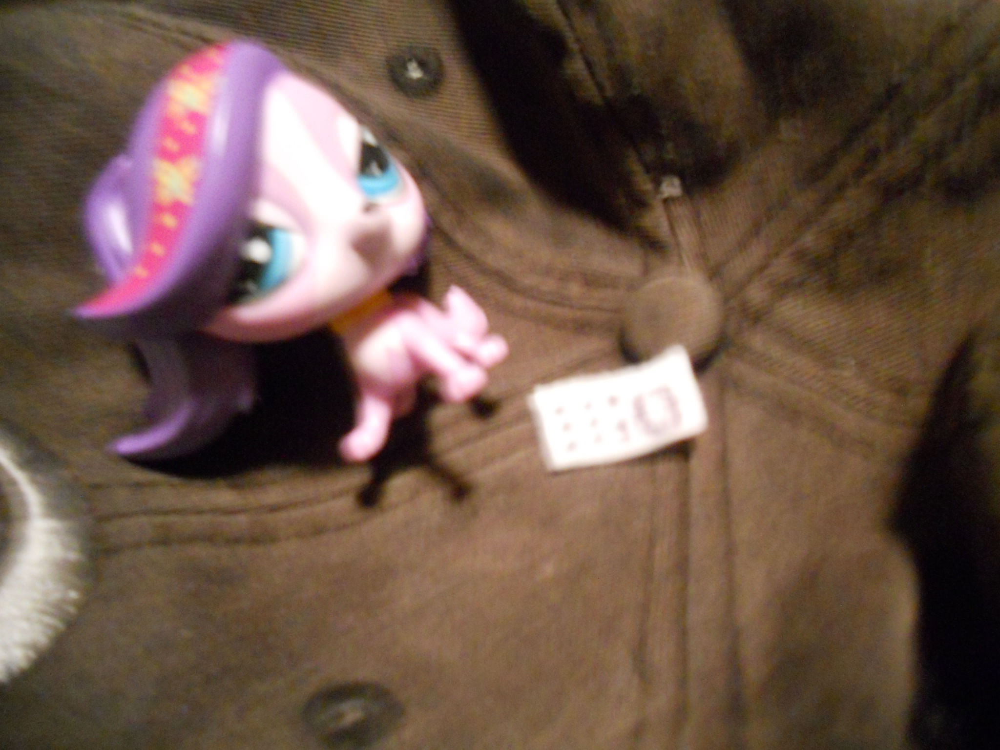 LPS or Doll Laptop/Phone : 3 Steps - Instructables