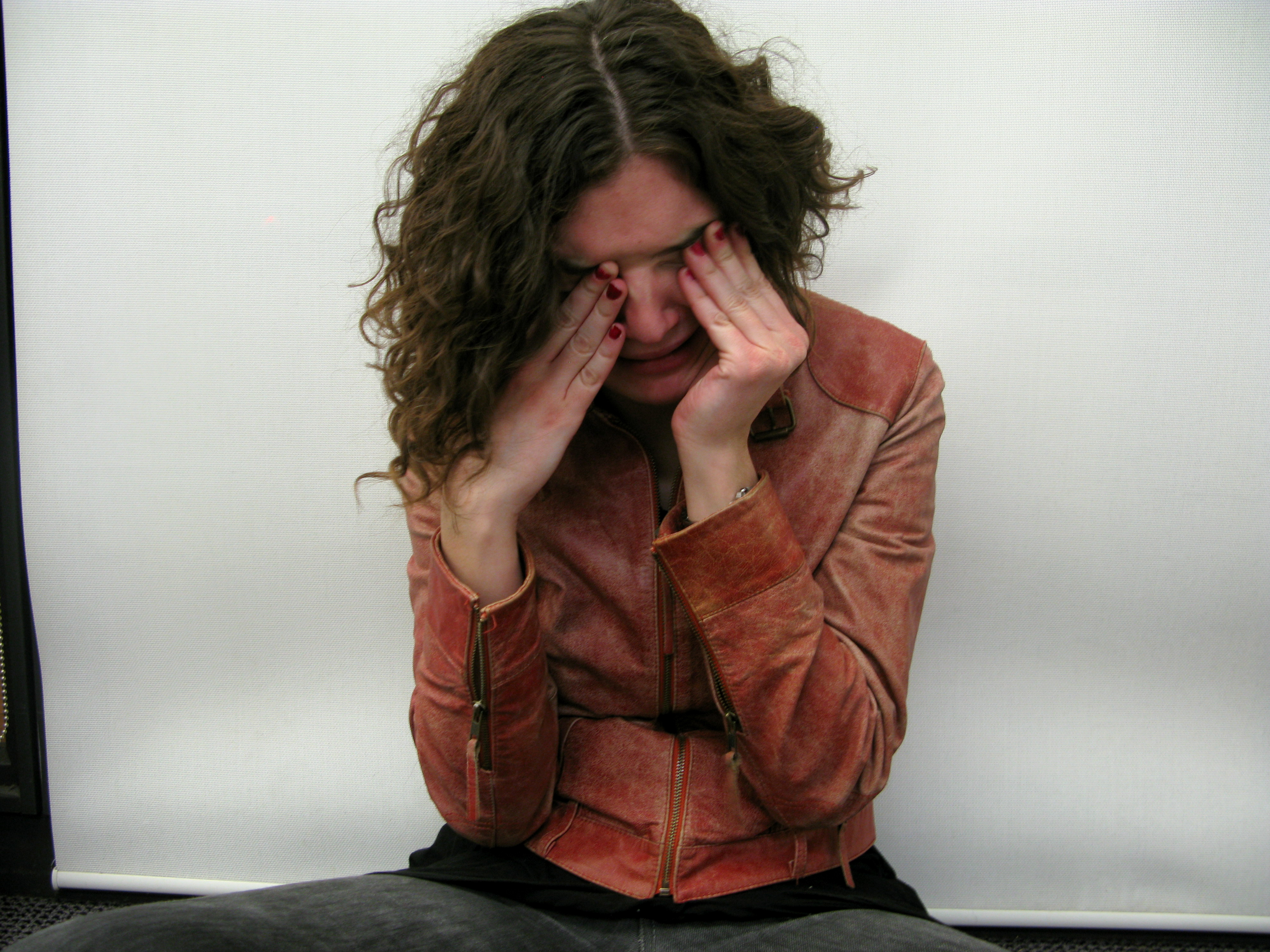 Instructions on How to Cry : 4 Steps - Instructables