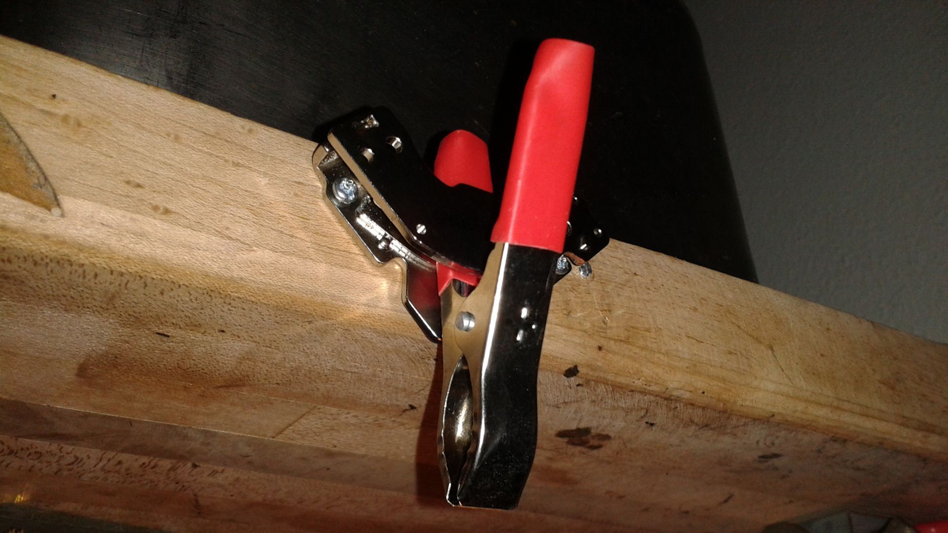 Three Handy Workbench Tools From HDD Magnets : 4 Steps (with Pictures ...