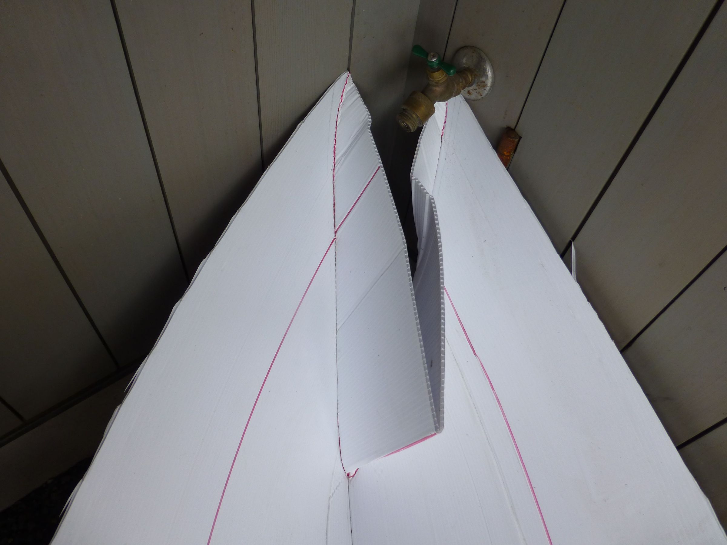 How to Make a Coroplast Boat (with Pictures) - Instructables