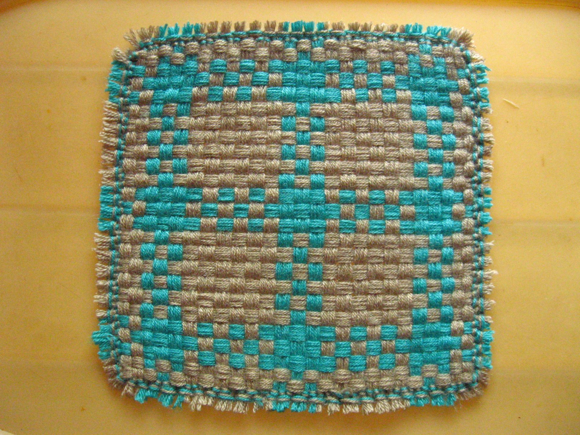 How to Weave a Small Table Mat With Home Made Loom : 13 Steps (with ...