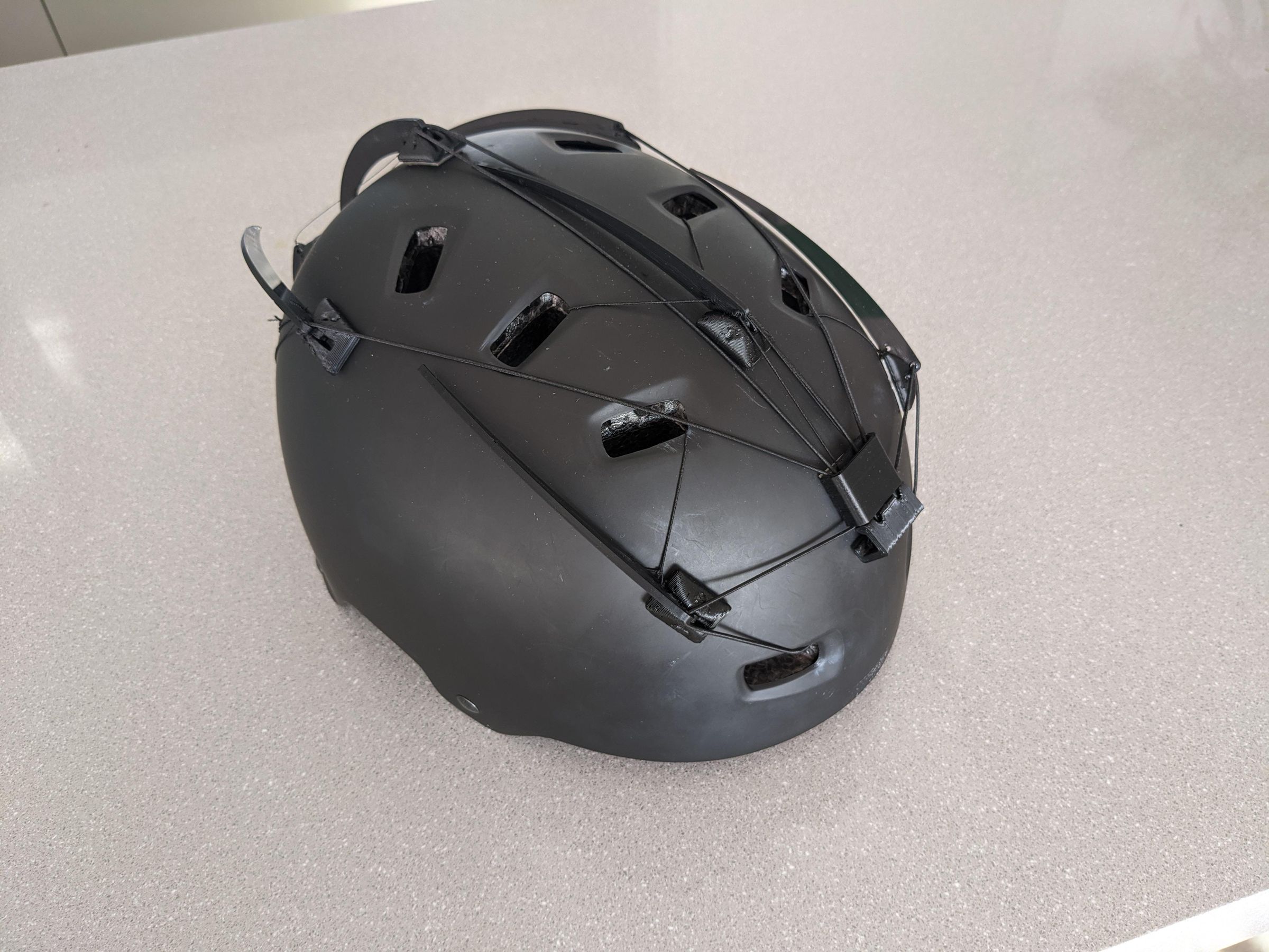 Swoop Stopper Helmet : 5 Steps (with Pictures) - Instructables