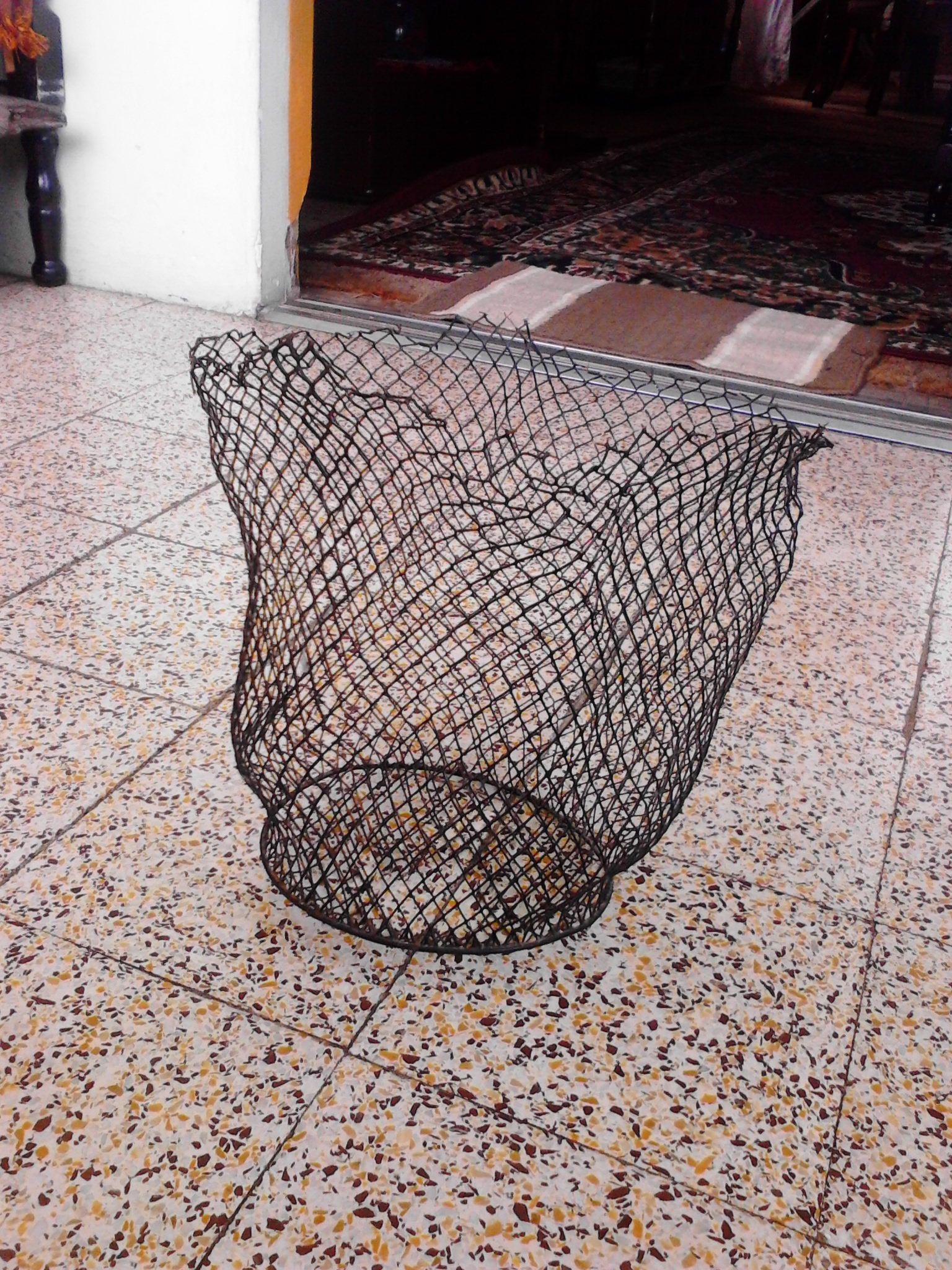 Ugly Picture Frame Upcycled to Jewellery Organizer - Instructables