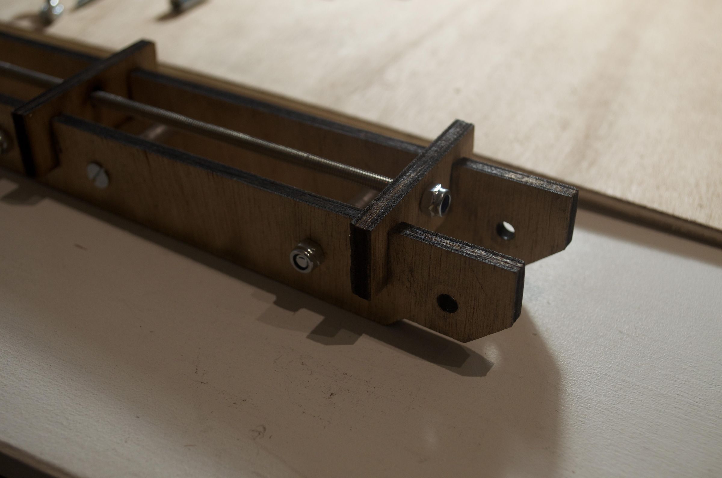 Tripod Multi-purpose & Low Tech : 14 Steps (with Pictures) - Instructables