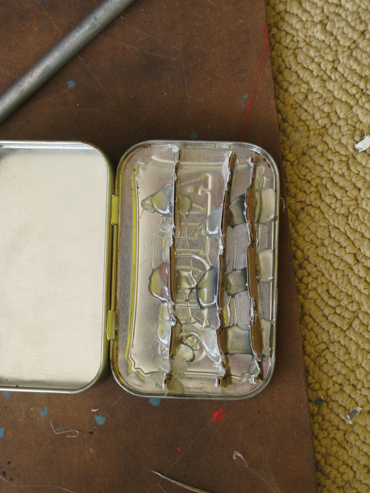 How to Make the Pocket-Size Altoids Tin Art Kit! : 9 Steps - Instructables