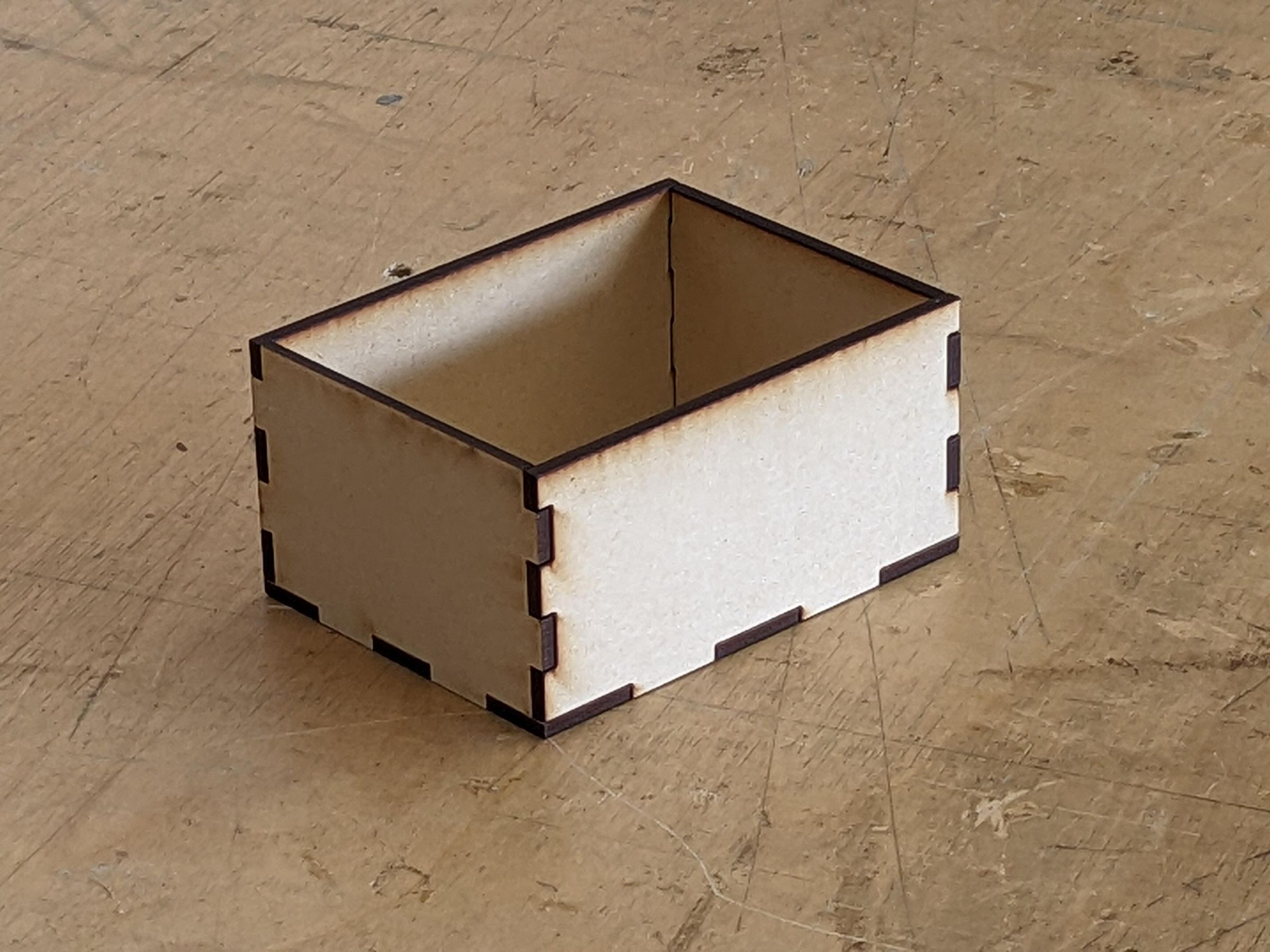 Parametric Open Box With Finger Joints in Fusion360 : 3 Steps - Instructables