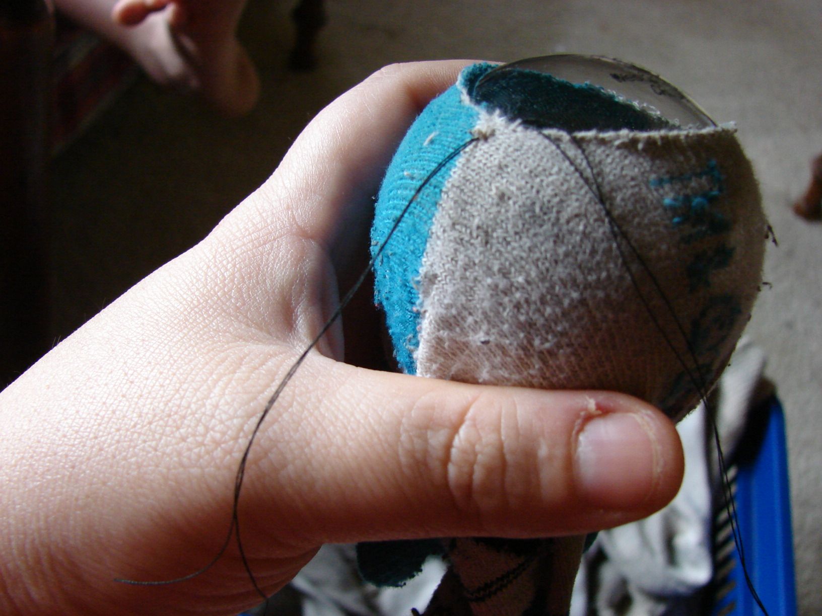 How to Mend a Sock : 8 Steps (with Pictures) - Instructables