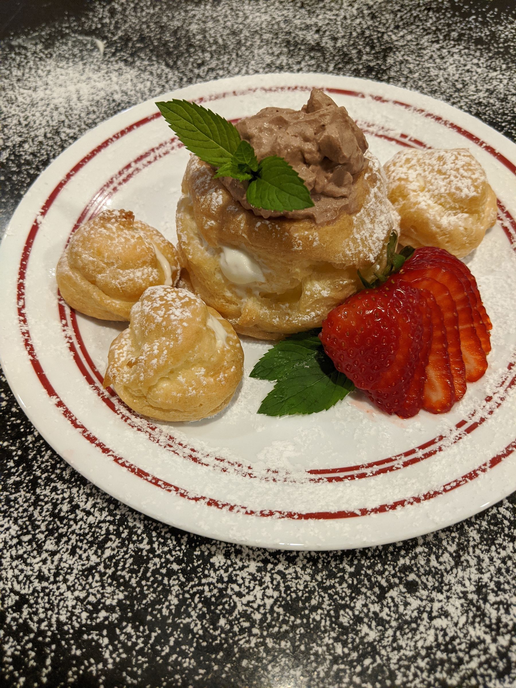 Mega Cream Puffs : 13 Steps (with Pictures) - Instructables