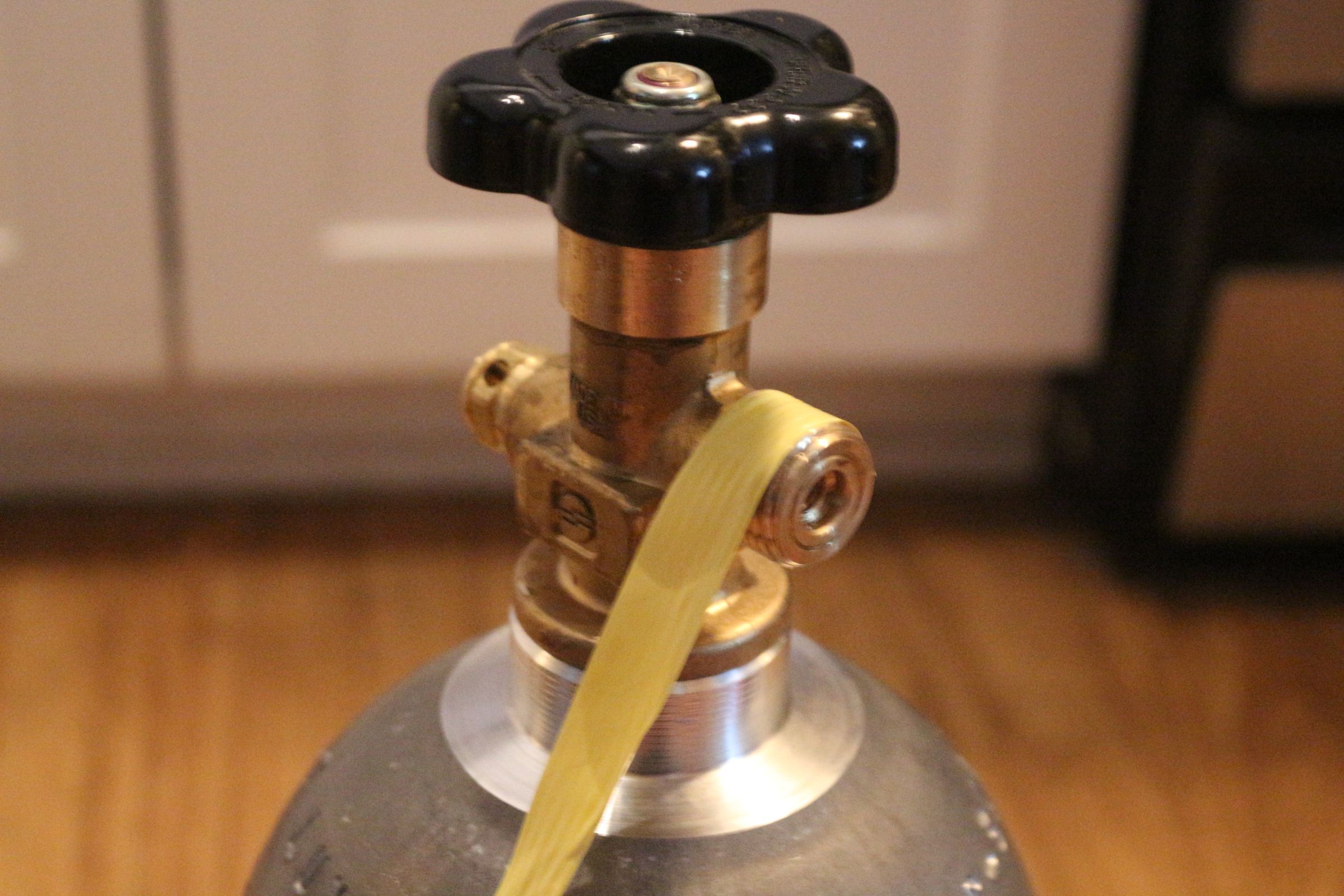 Home Carbonation System for Water, Beer, and More : 10 Steps (with ...