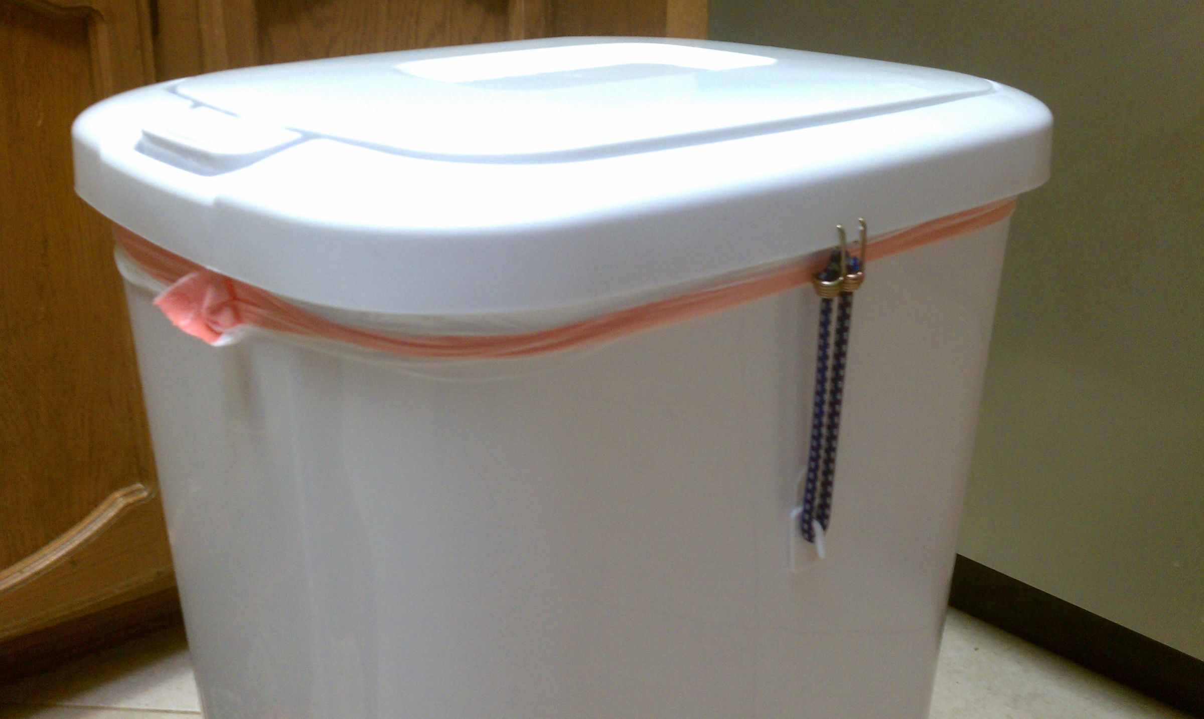 Critter Resistant Indoor Trash Can : 4 Steps - Instructables