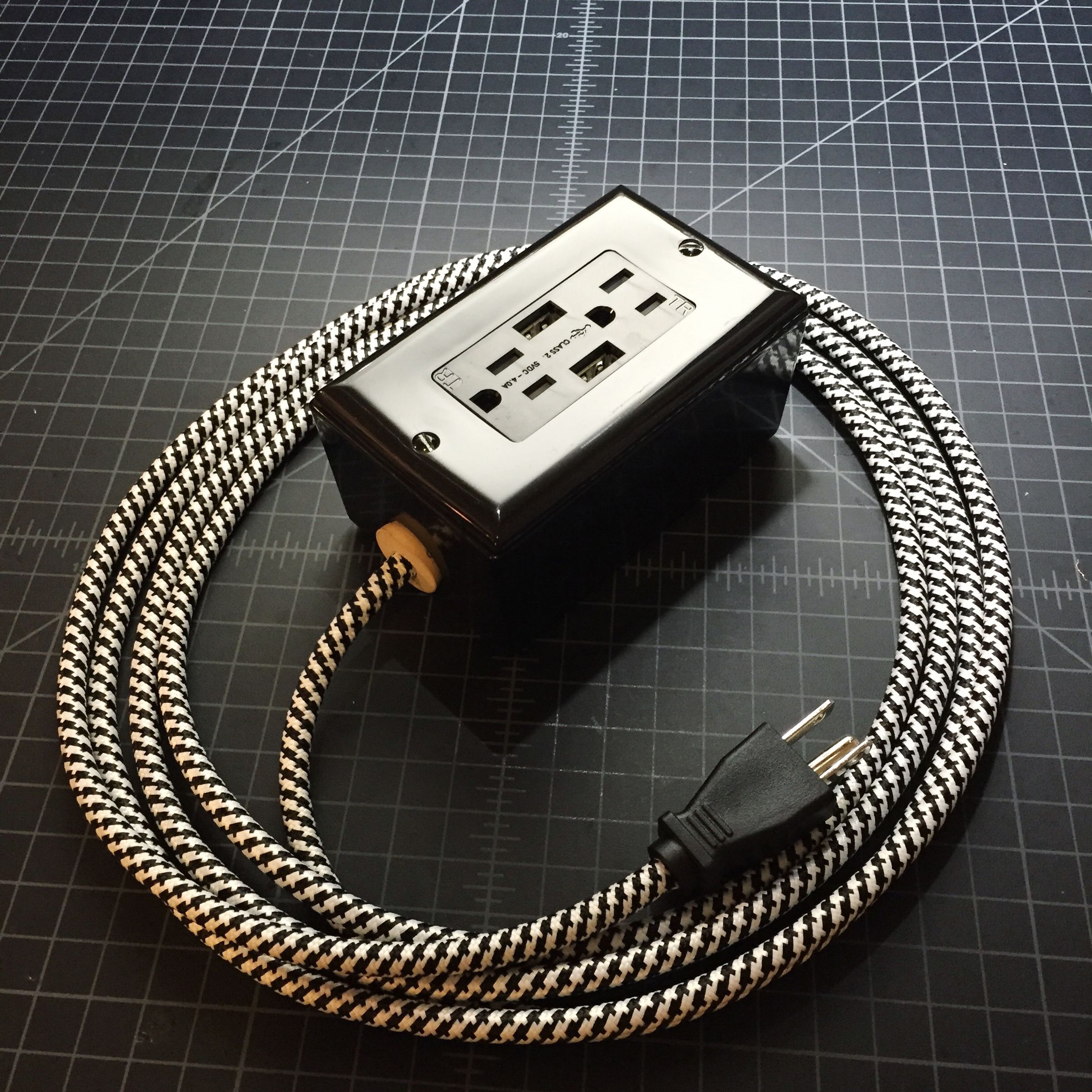 Modern Extension Cord With USB : 5 Steps (with Pictures) - Instructables
