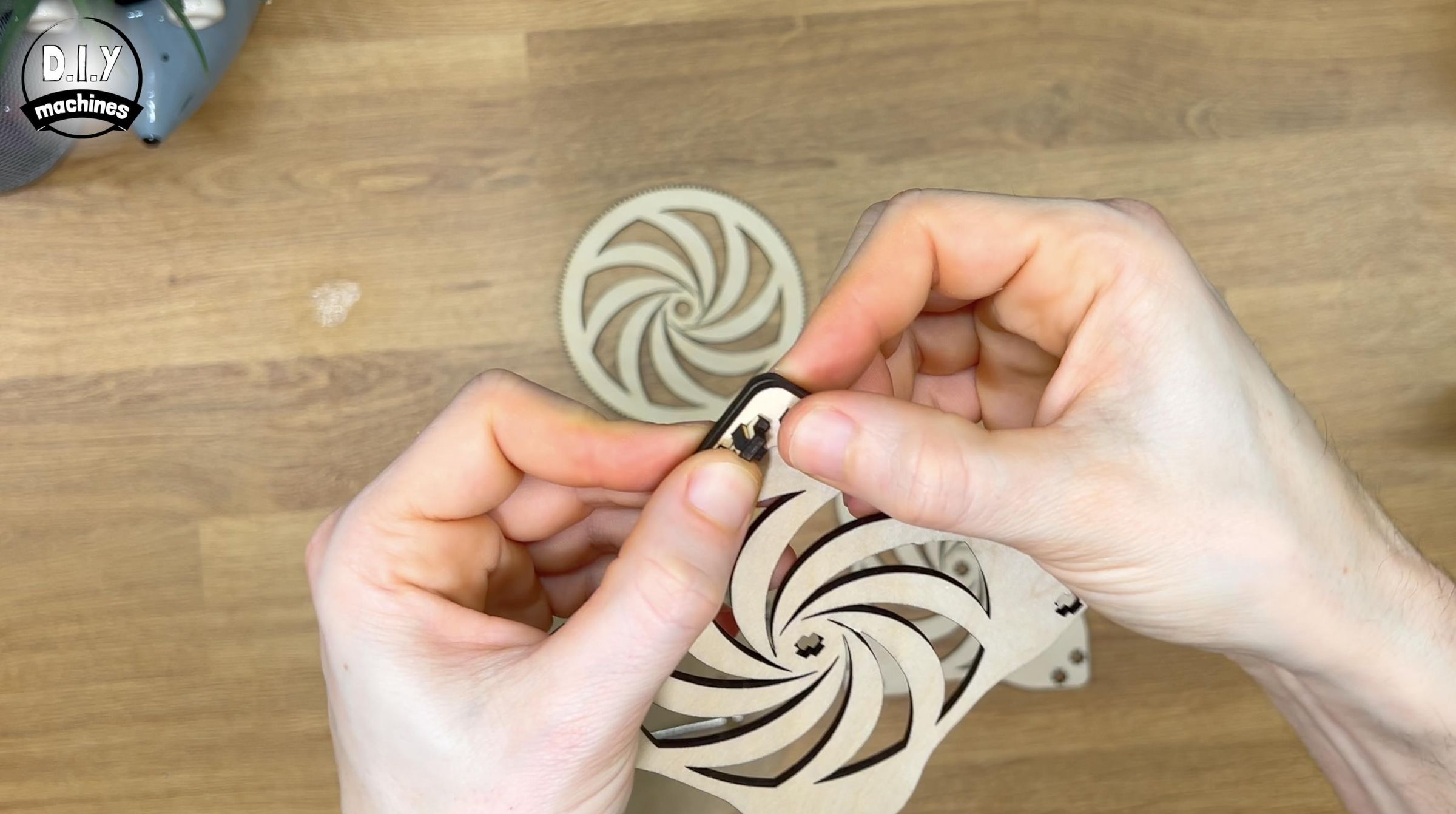 KINETIC COASTERS With a TWIST! Laser or 3D Printable : 24 Steps (with ...