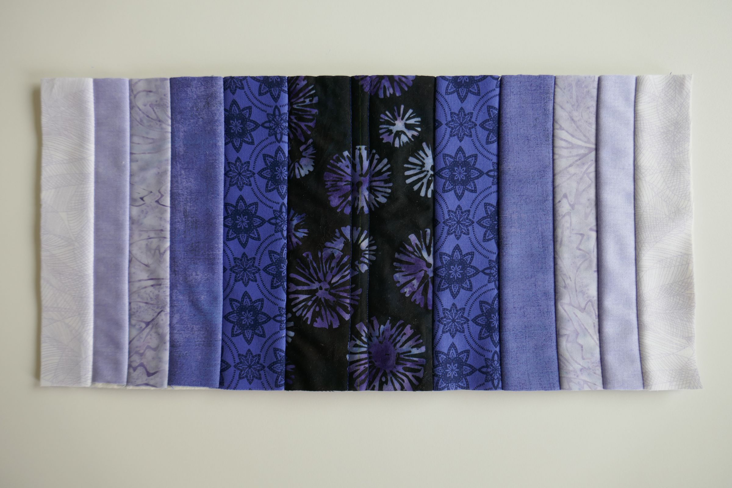 Color Vs. Hue - How to Achieve Color Gradation With a Single Hue : 8 ...