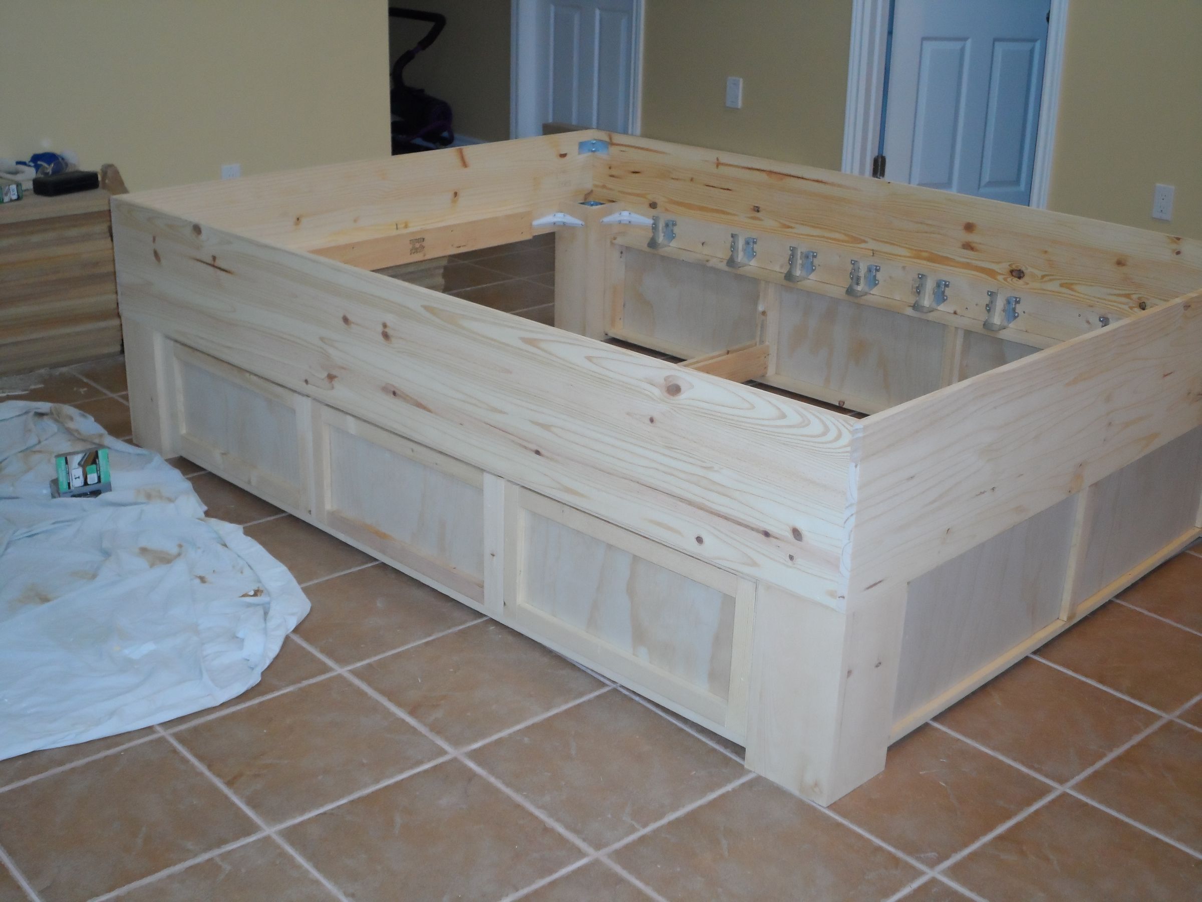 Storage Bed: Reclaiming the Unused Space! (Captains Bed) : 17 Steps ...