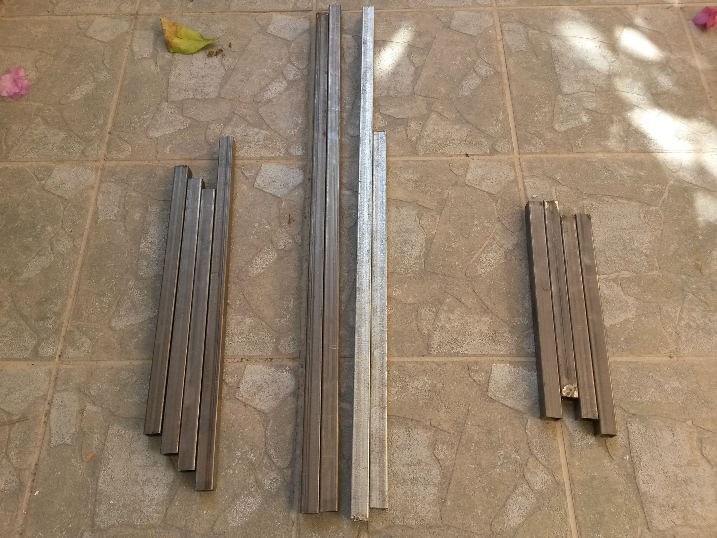 Simple Metal Scrap Stool : 7 Steps (with Pictures) - Instructables