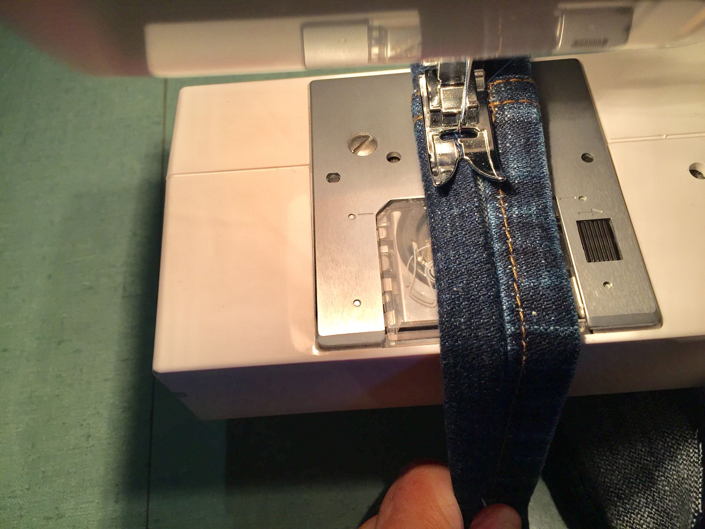 Recycled Jeans Step Ladder Caddy : 6 Steps (with Pictures) - Instructables