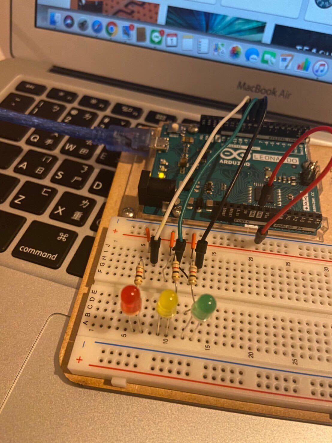 Arduino Traffic Light : 4 Steps - Instructables