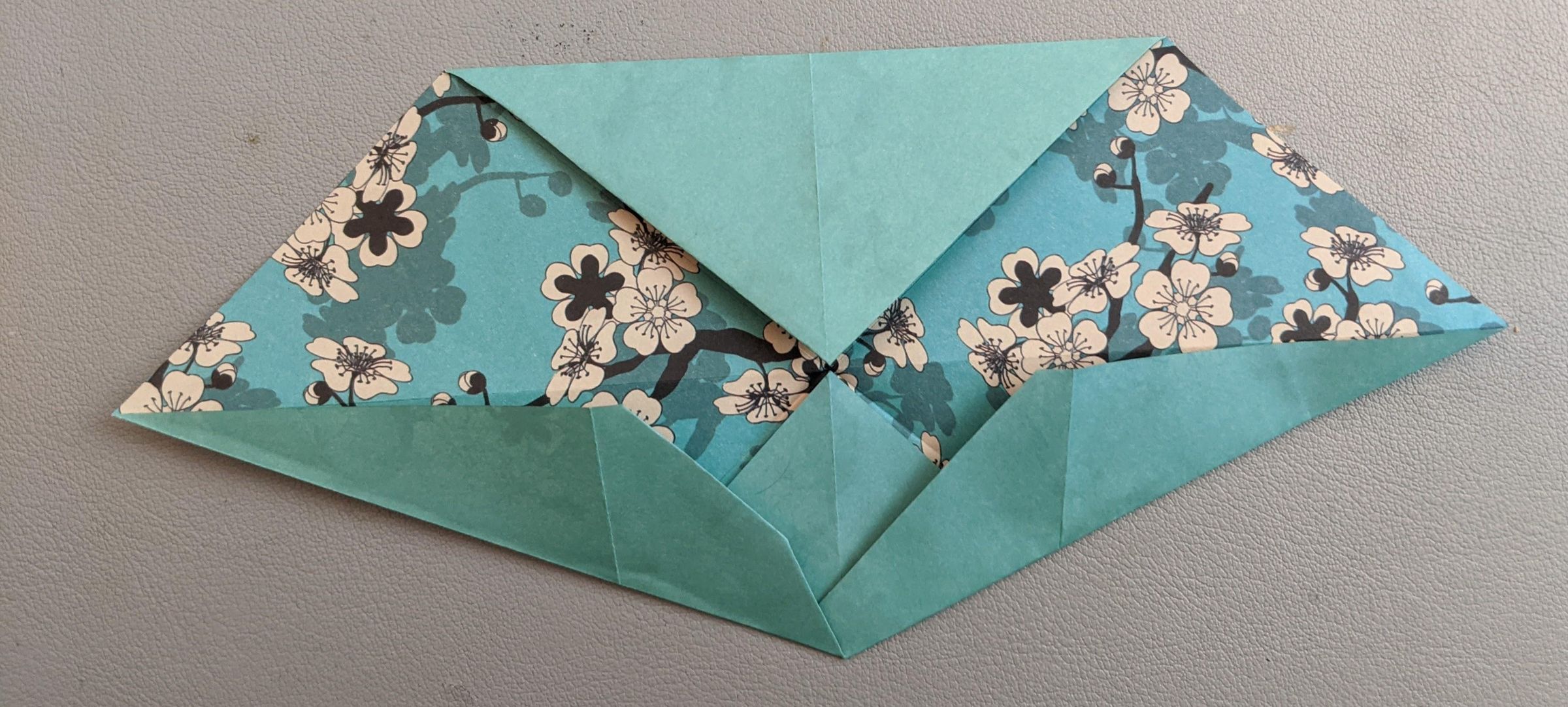 Origami Walrus Bookmark V2 : 9 Steps - Instructables