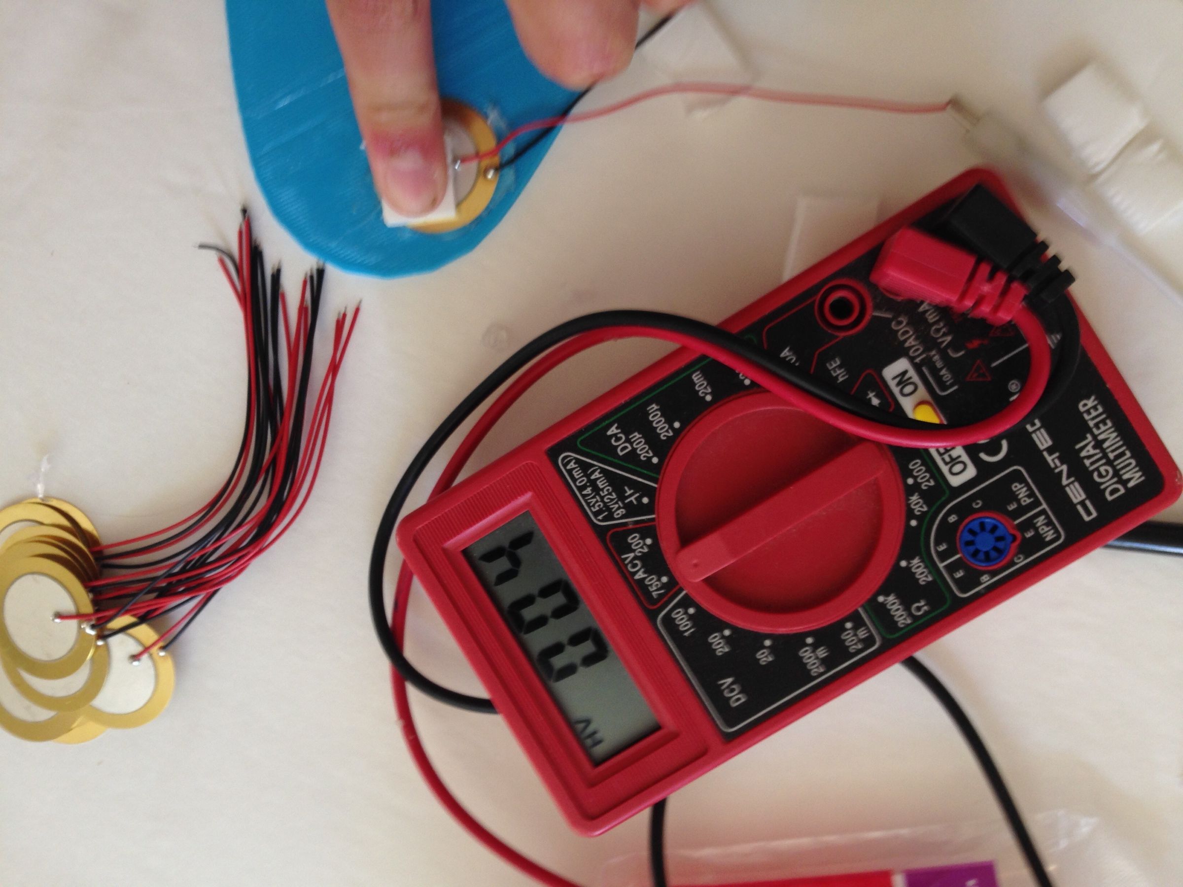Piezoelectric Shoes: Charge Your Mobile Device by Walking! : 9 Steps ...