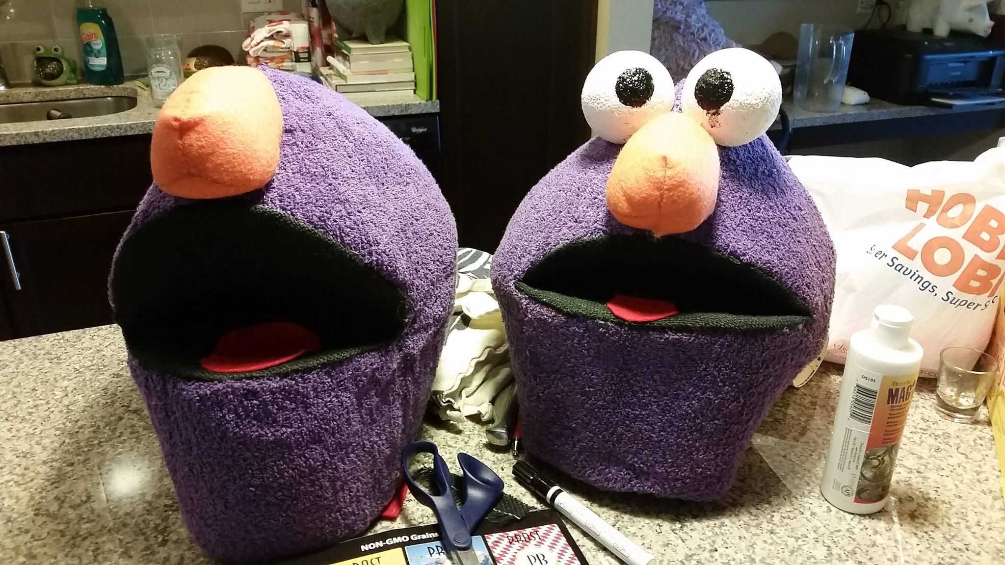 Two-Headed Monster Costume : 8 Steps (with Pictures) - Instructables