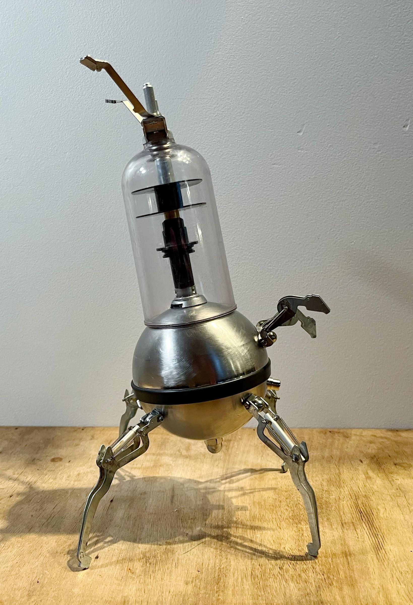 Junkbot Made From Typewriter Parts (mostly...) : 13 Steps (with Pictures) - Instructables