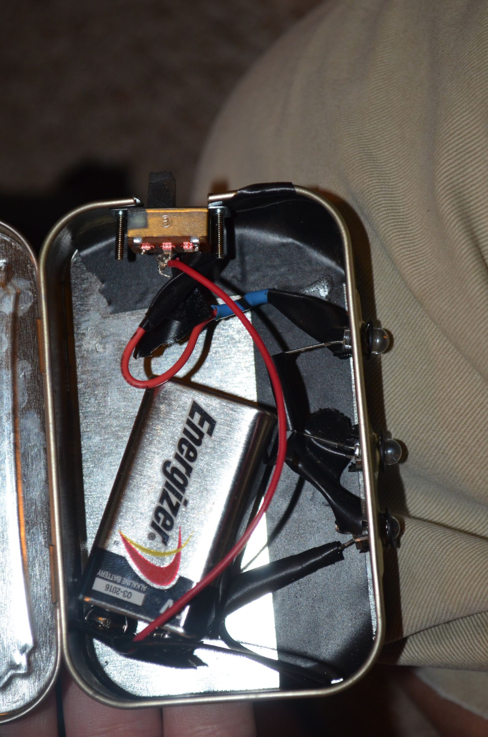 {The Best} Altoids Tin LED Flashlight : 9 Steps (with Pictures ...